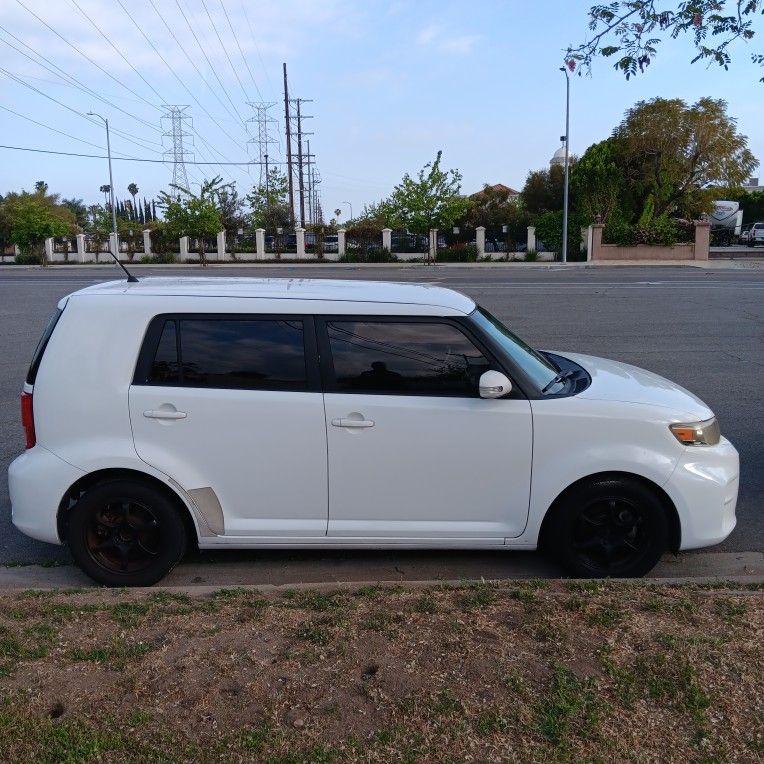2011 Scion xB for Sale in Los Angeles, CA - OfferUp