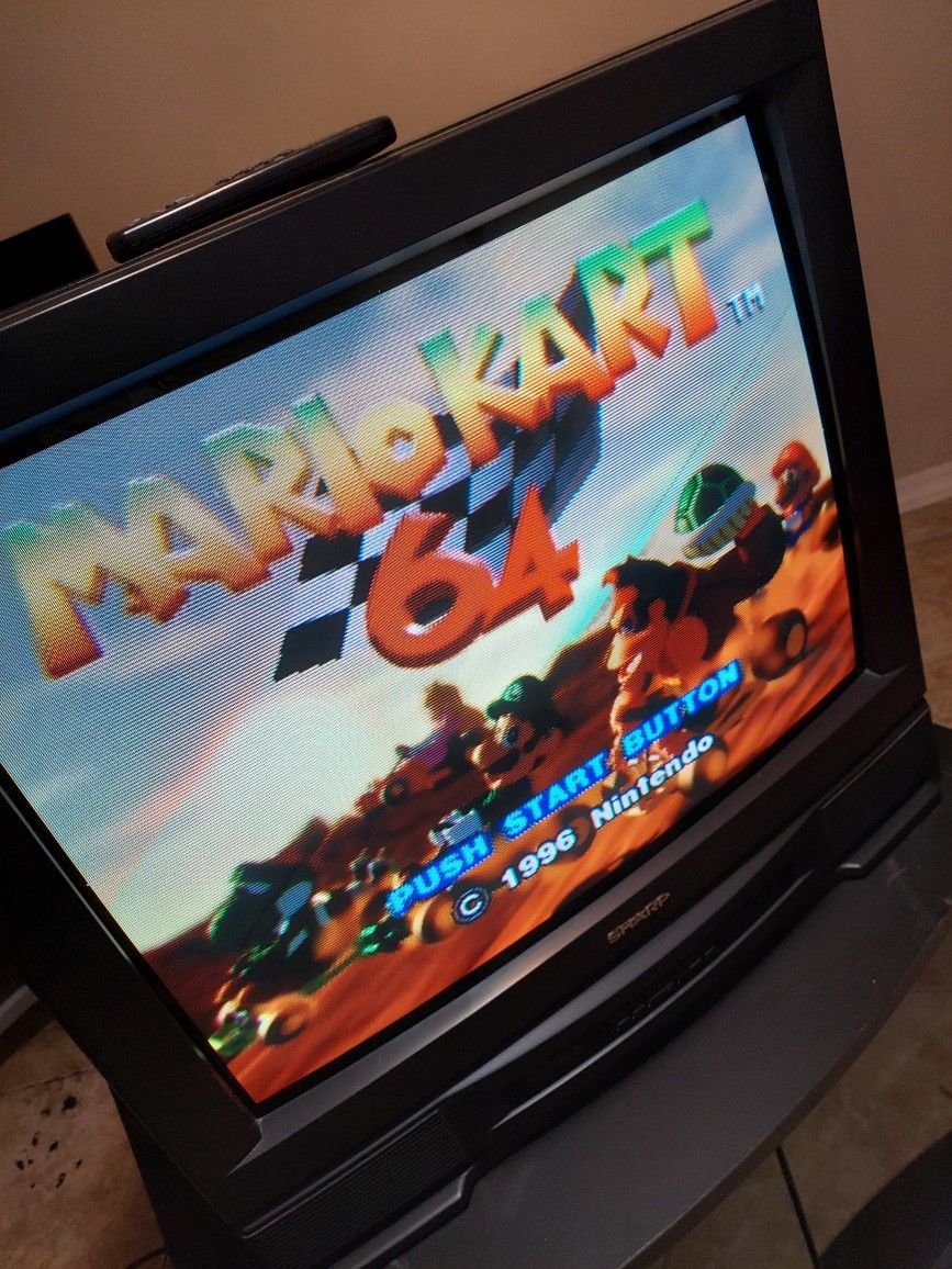 27inch Sharp Crt Tv / Remote for Sale in Mesa, AZ - OfferUp