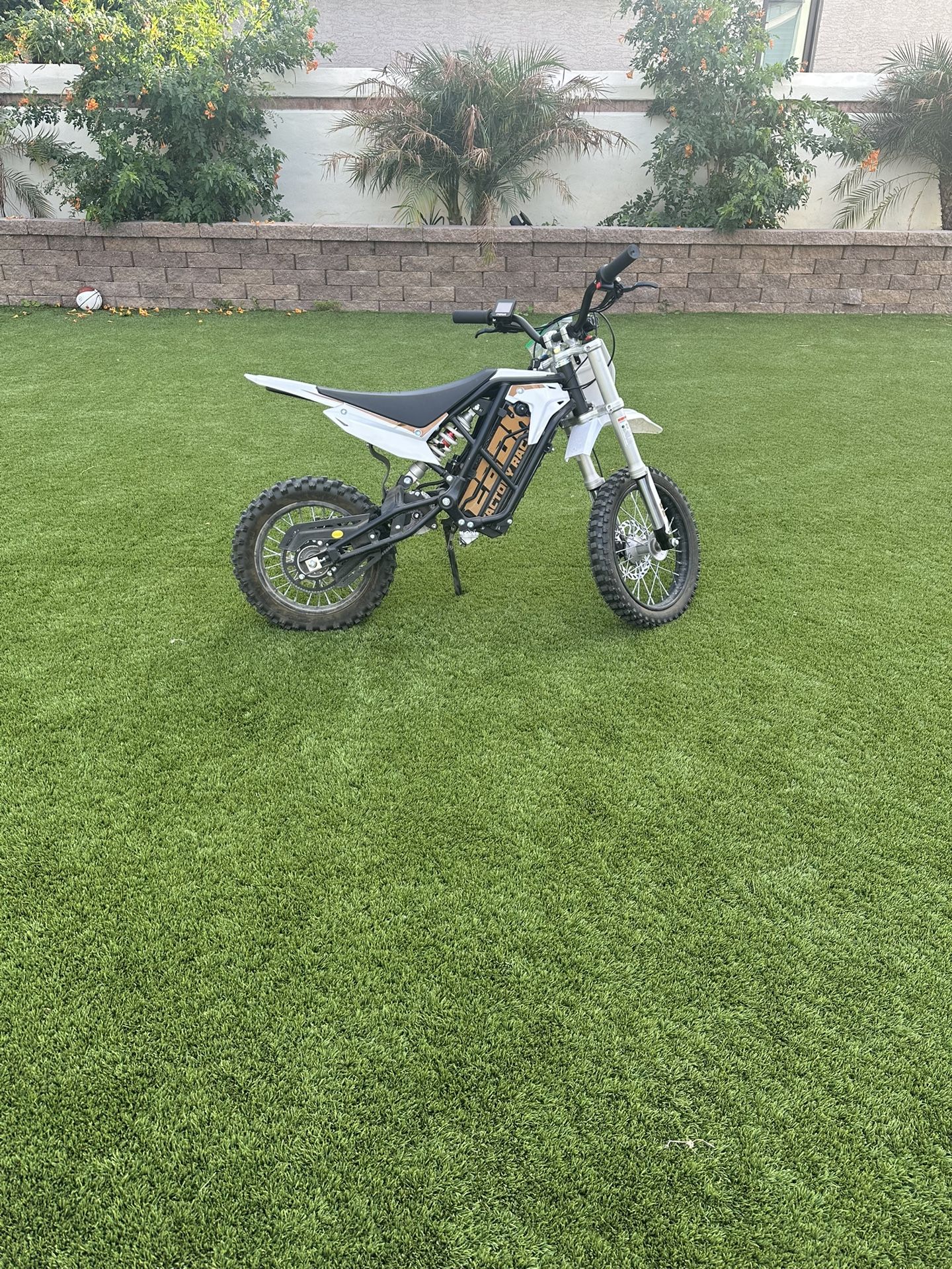 Ebox 2.0 V2 for Sale in Phoenix, AZ - OfferUp