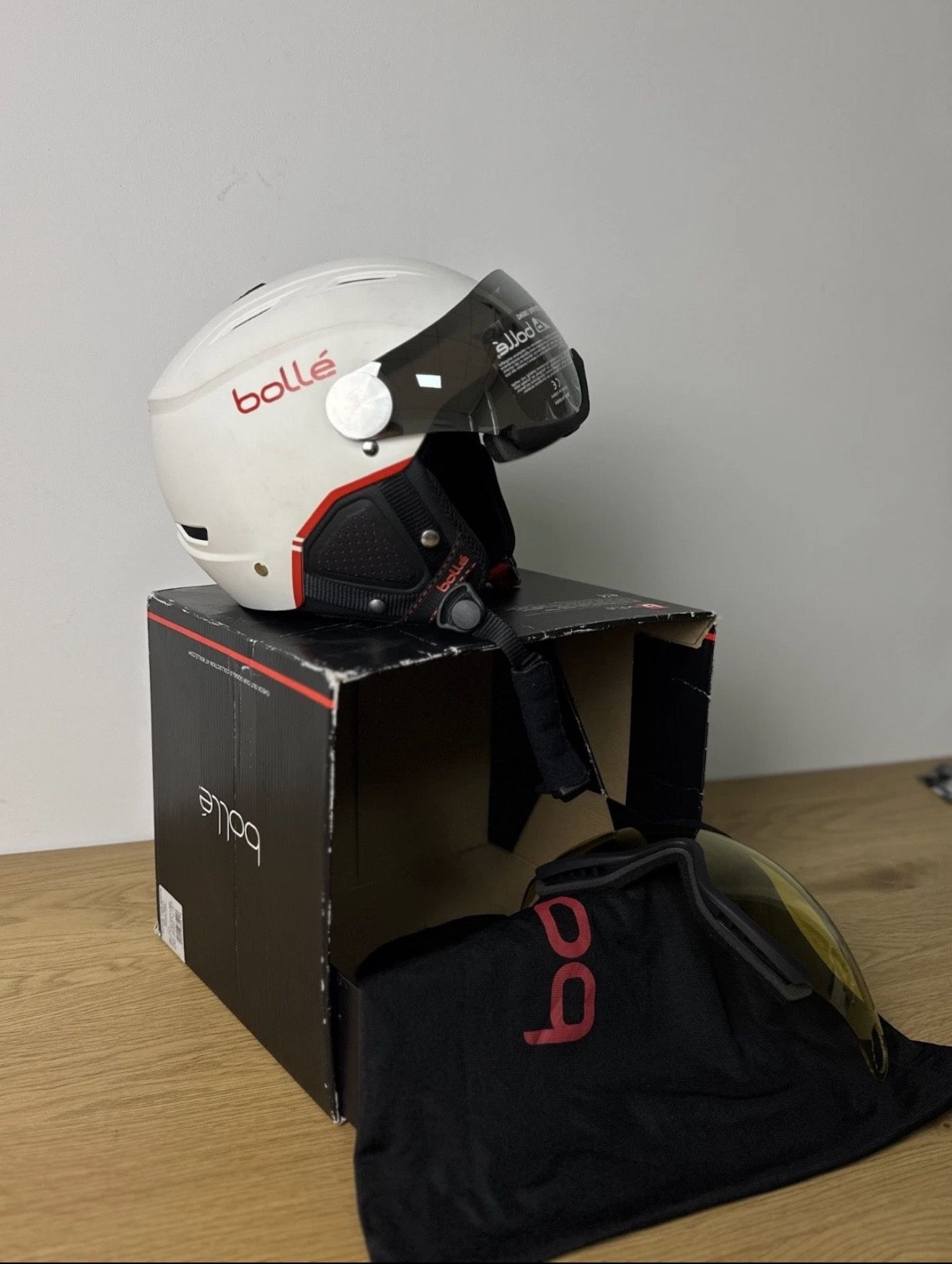 Bolle Ski Helmet With Visors Large for Sale in Miami, FL - OfferUp