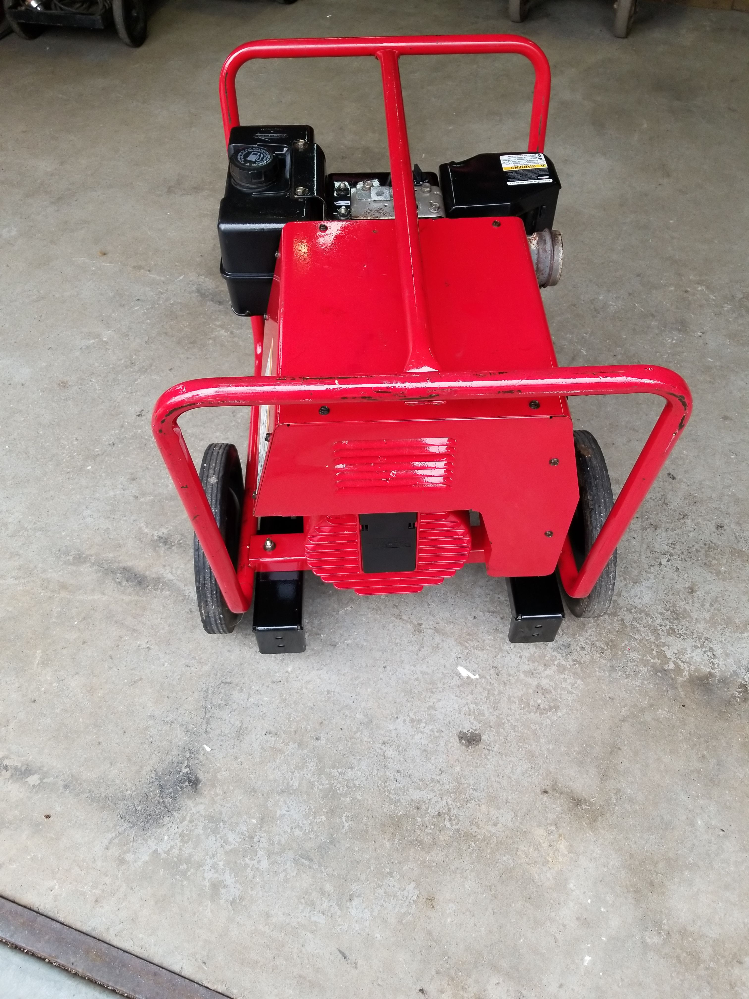 Lincoln Power Arc 4000 Welder/Generator for Sale in Eatonton, GA - OfferUp