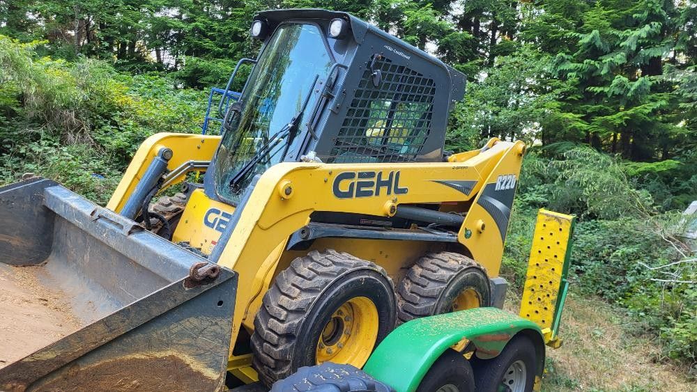 Gehl R220 Loader 2018 for Sale in Tacoma, WA - OfferUp