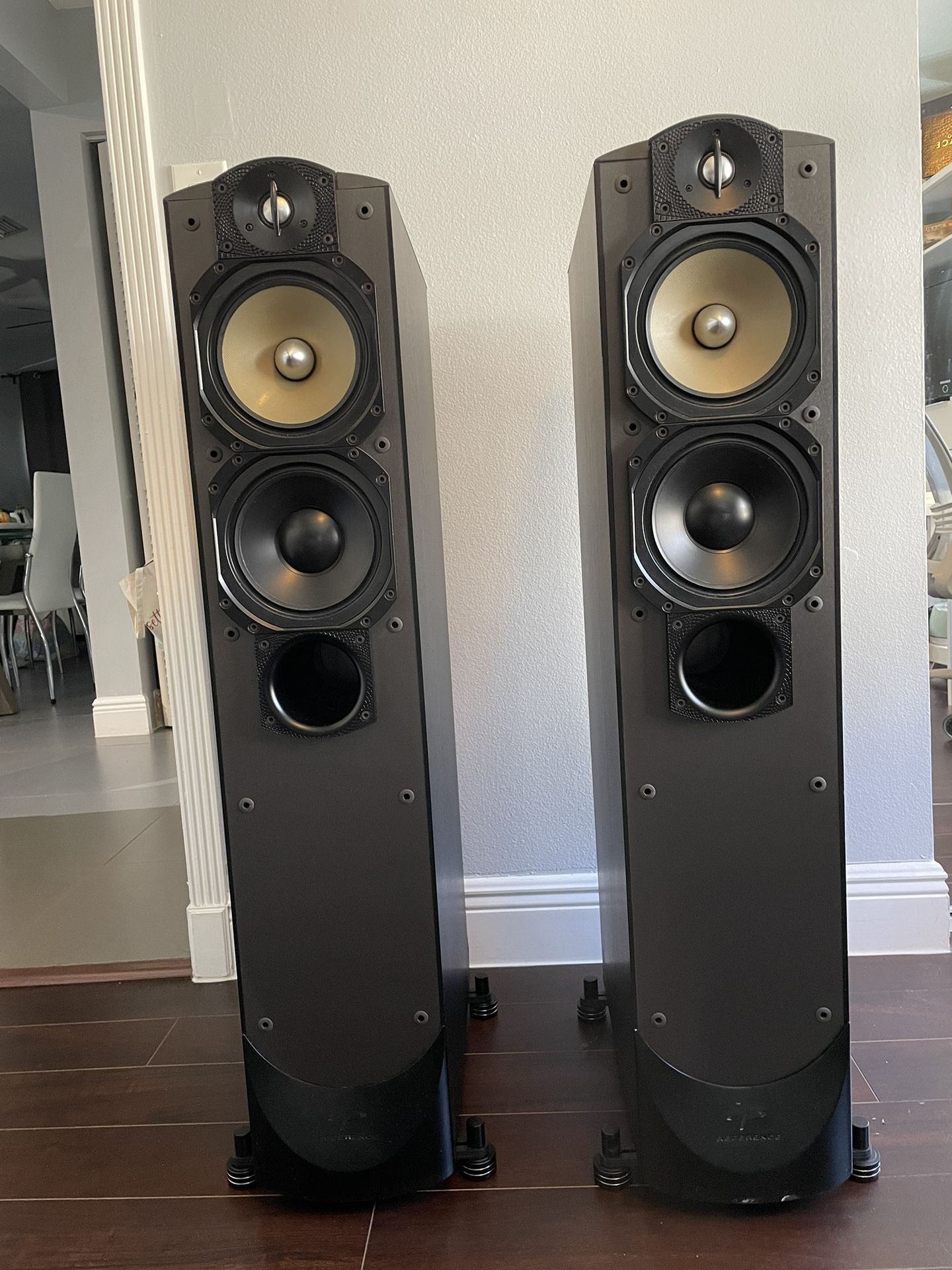 Paradigm Studio 60 V3 for Sale in Oakland Park, FL - OfferUp