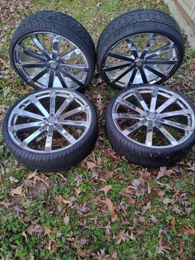 24 inch chrome rims 5x114.3 for Sale in Mableton, GA - OfferUp
