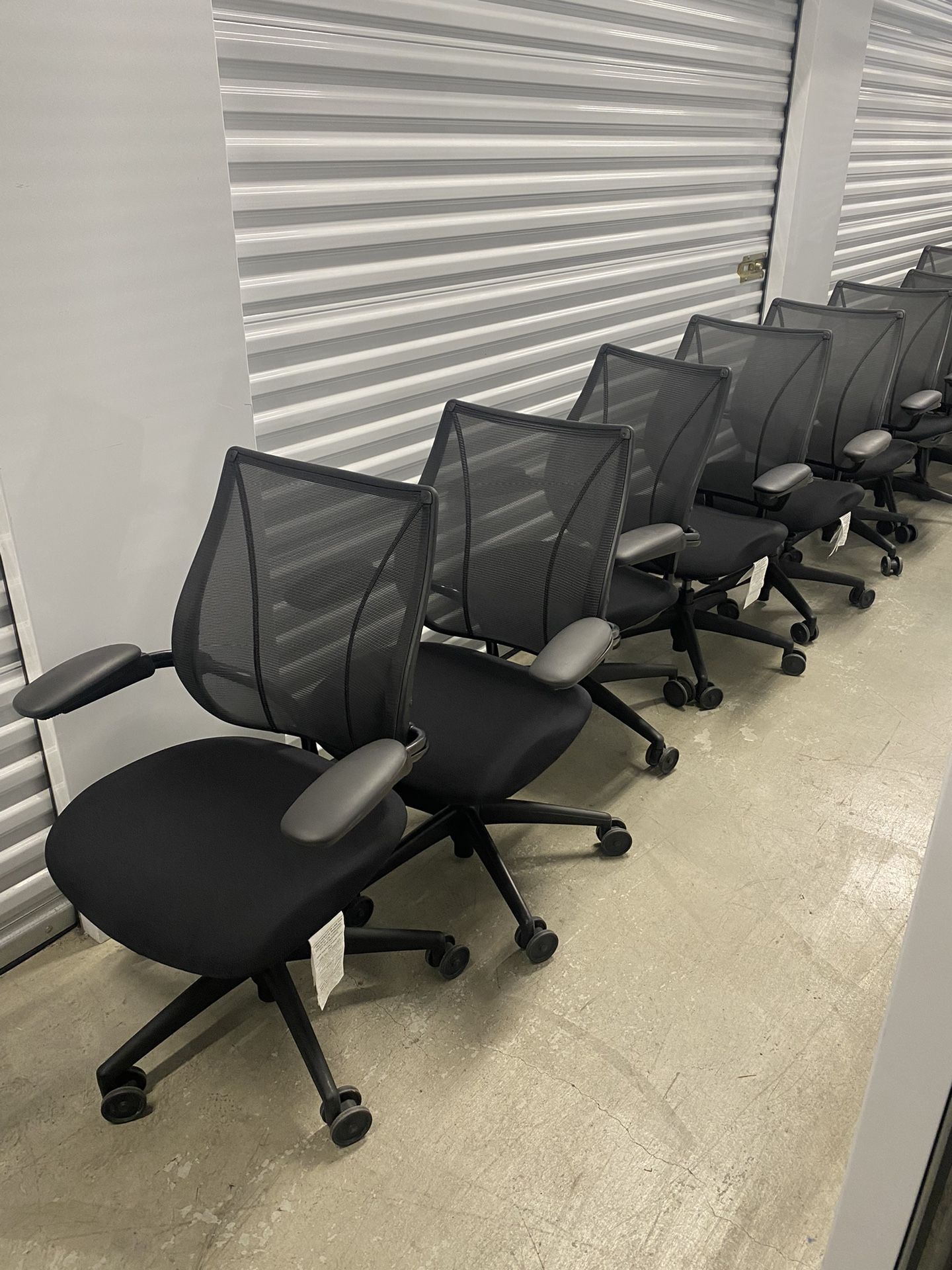 2020 Model Humanscale Liberty Mesh Back Self Adjustment Ergonomic ...