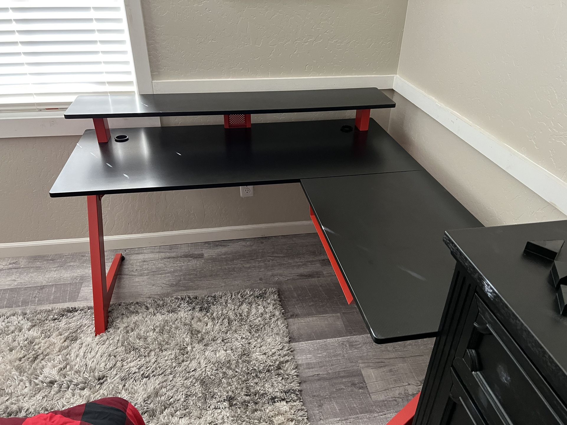 PC Gamers Dream Gaming Desk Setup for Sale in Fresno, CA - OfferUp