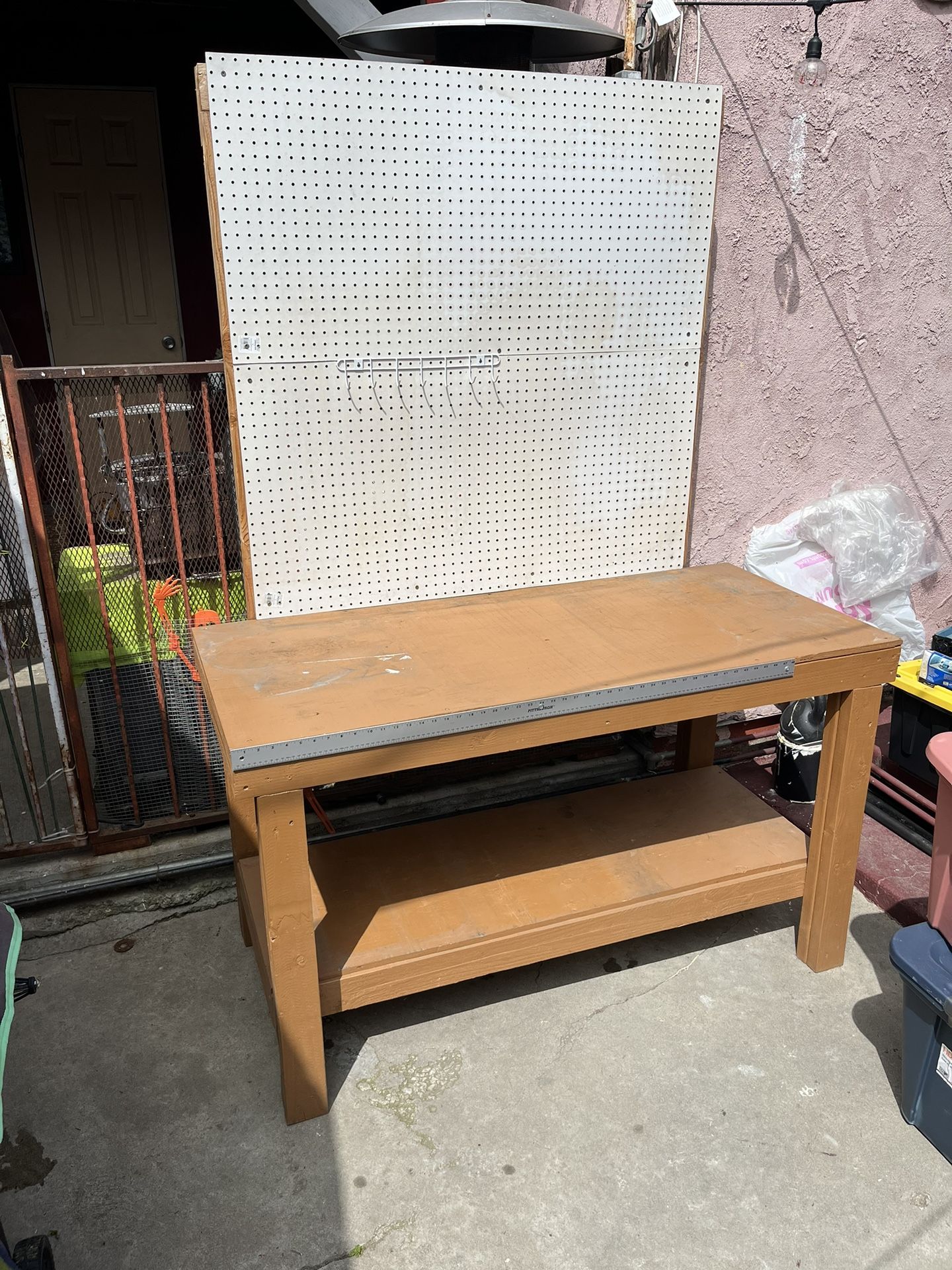Work Bench for Sale in Lynwood, CA - OfferUp