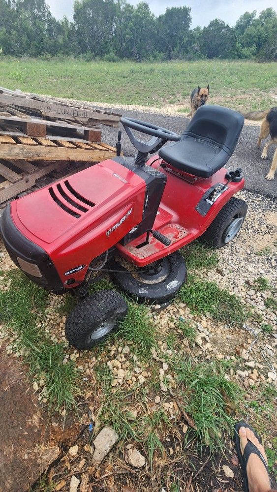 Murray Riding Mower for Sale in San Antonio, TX - OfferUp