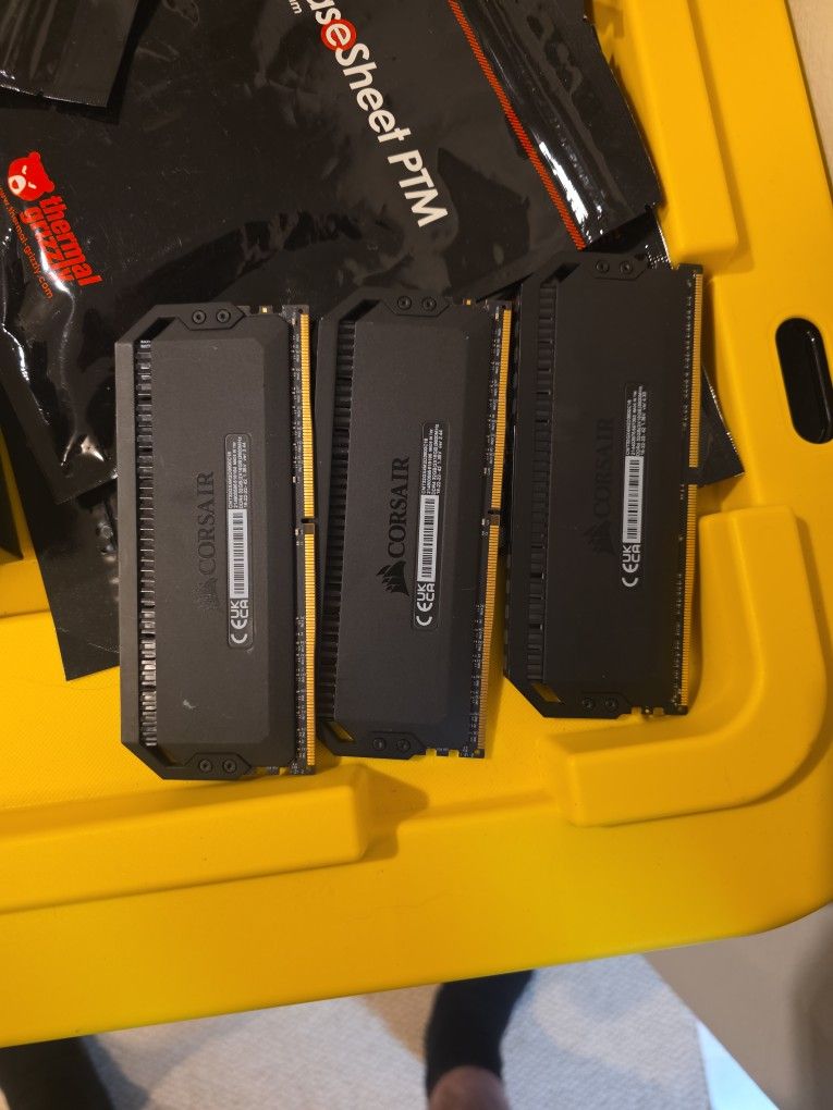 Corsair Dominator Platinum DDR4 16gb RAM Sticks for Sale in Dallas, TX ...