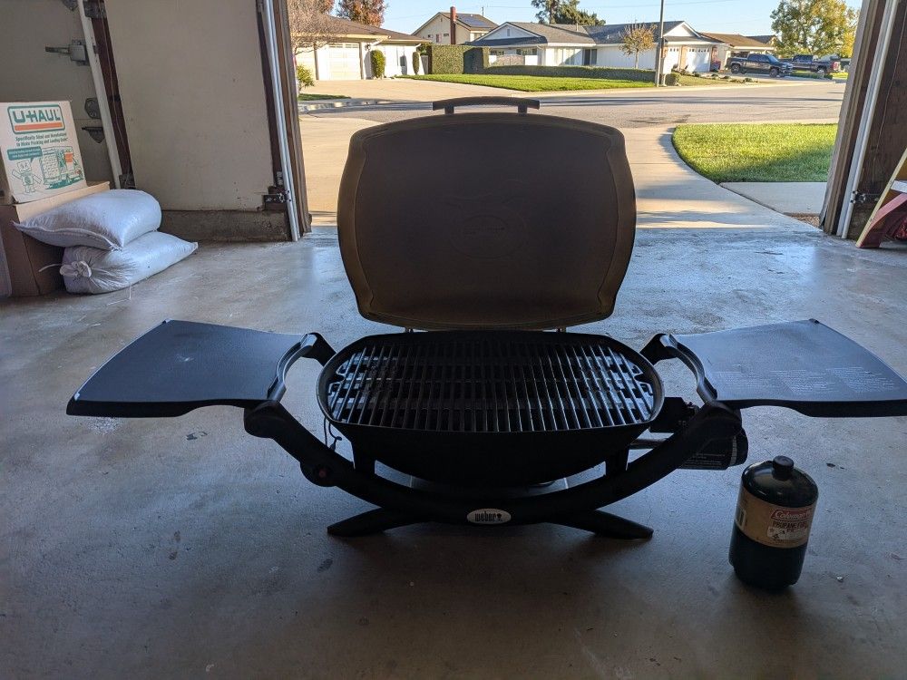 Weber Propane l Tabletop Grill Have Adapter Hose To Fit 20 Gallon Tank ...