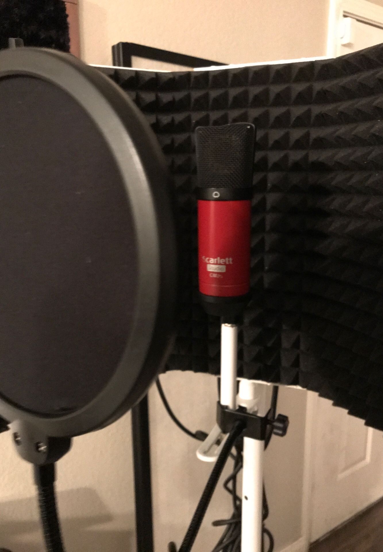Scarlett Studio MIC for Sale in Las Vegas, NV - OfferUp