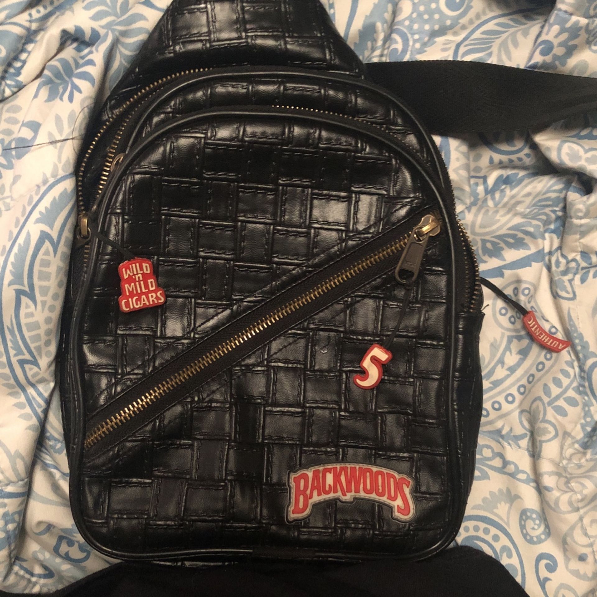 backwoods hand bag for Sale in Fresno, CA - OfferUp