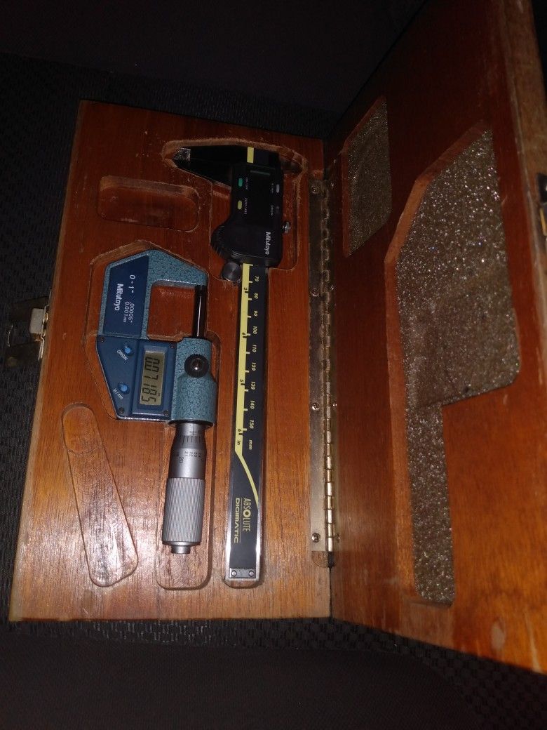 Mitutoyo Machinist Tool Set , Micrometer Calipers for Sale in Phoenix ...