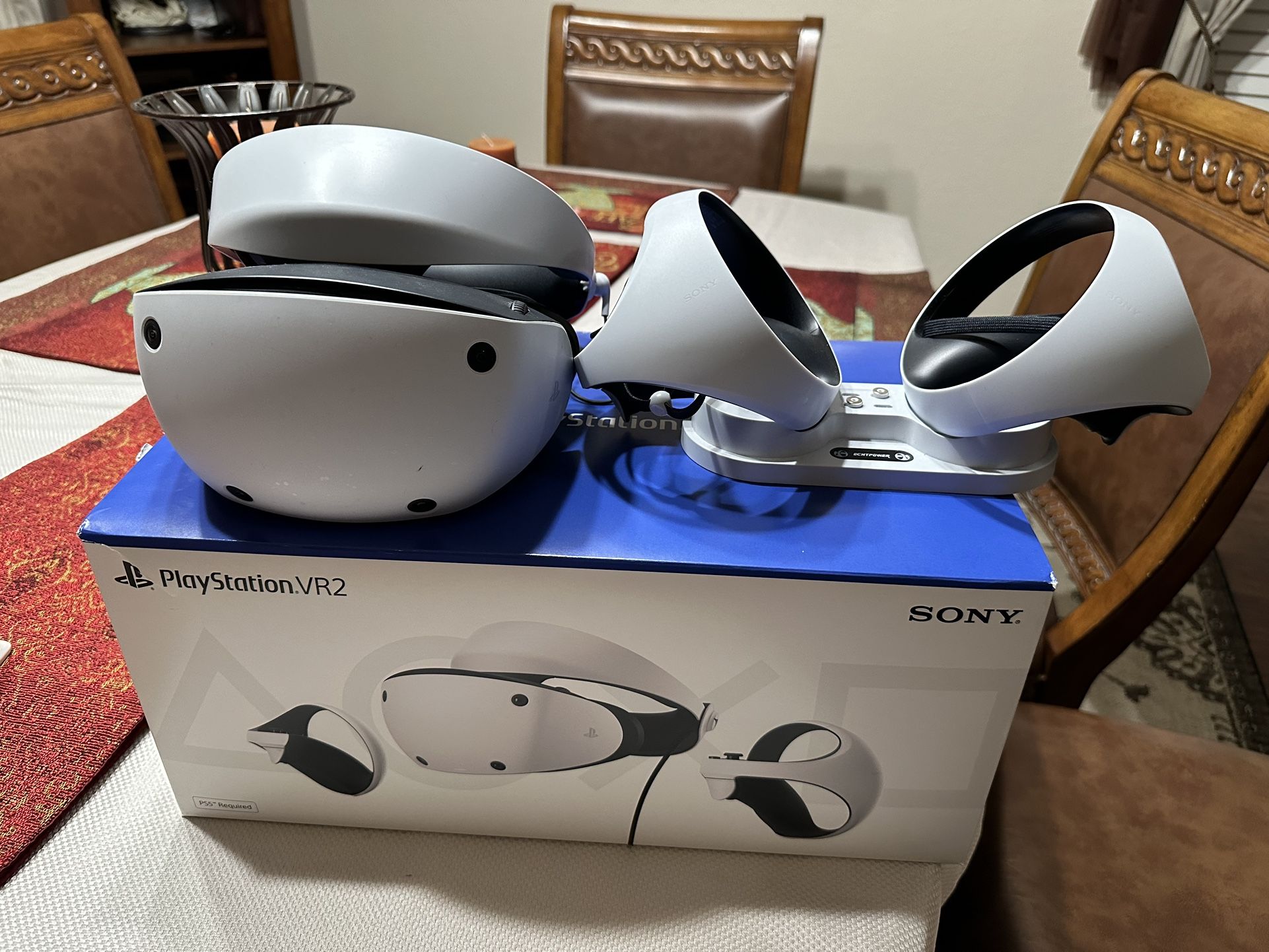 PSVR2 PlayStation 5 VR Headset Like New With Extras for Sale in Fresno ...