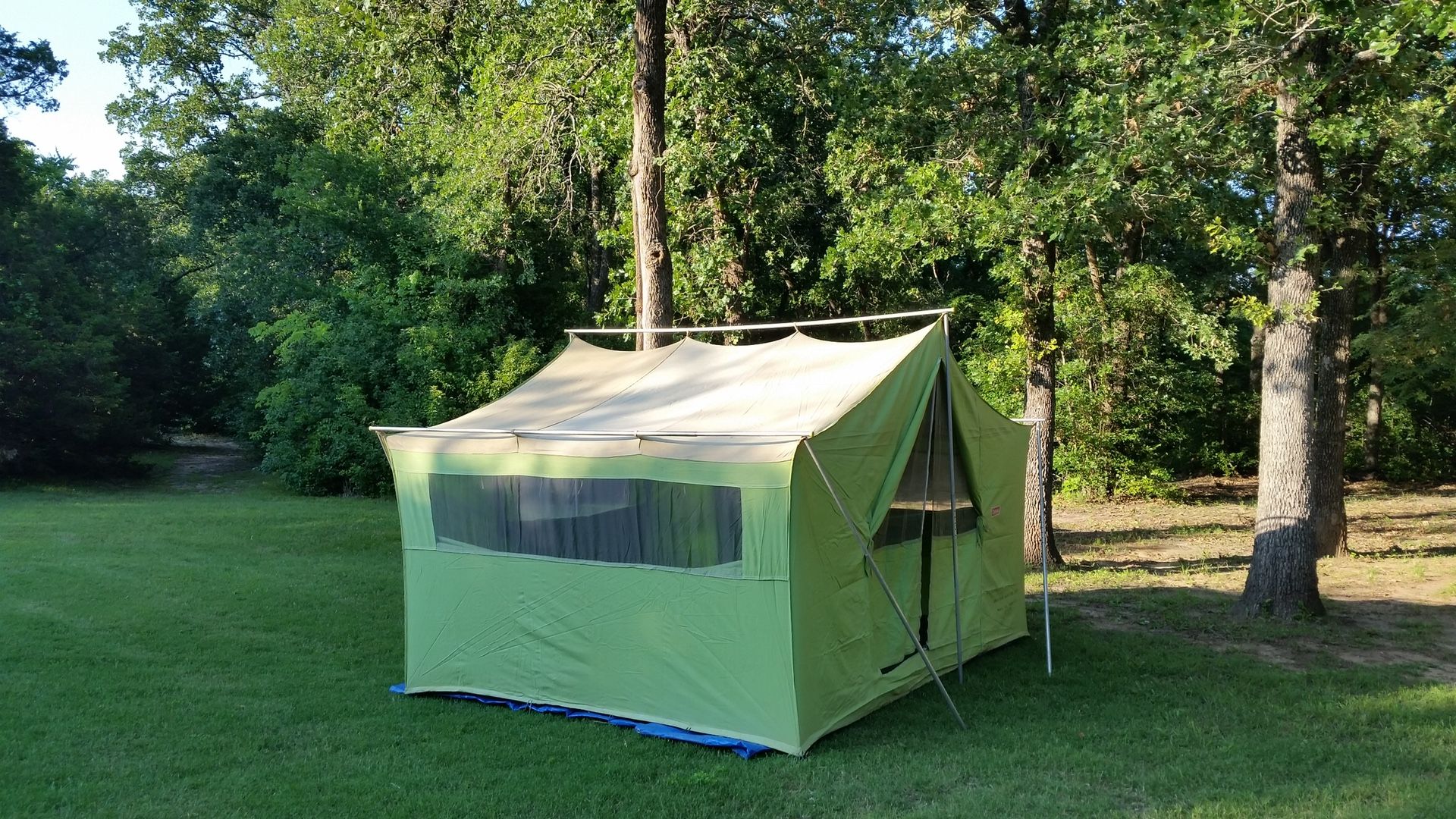 Canvas tent, Coleman brand American heritage model 12 x 9. for Sale in ...