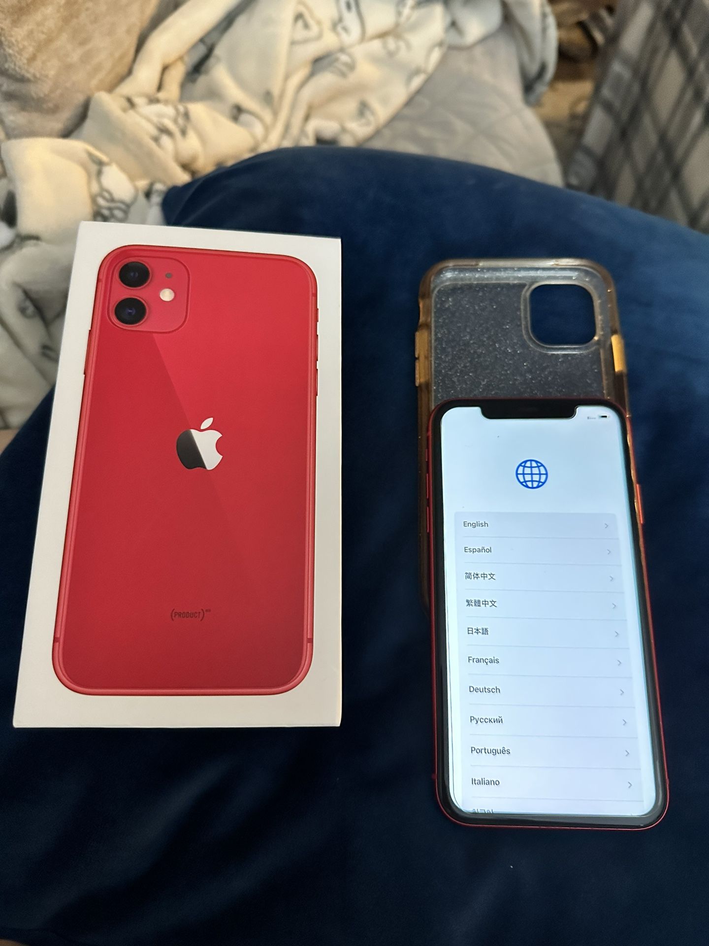 Apple iPhone 11 - Red, 64GB (Unlocked) for Sale in Richmond, CA - OfferUp