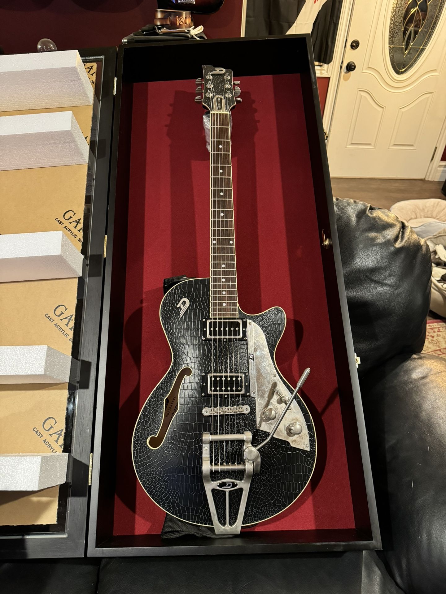 Electric Guitar Display Case 42” with Lock & Key by Display Gifts Inc ...