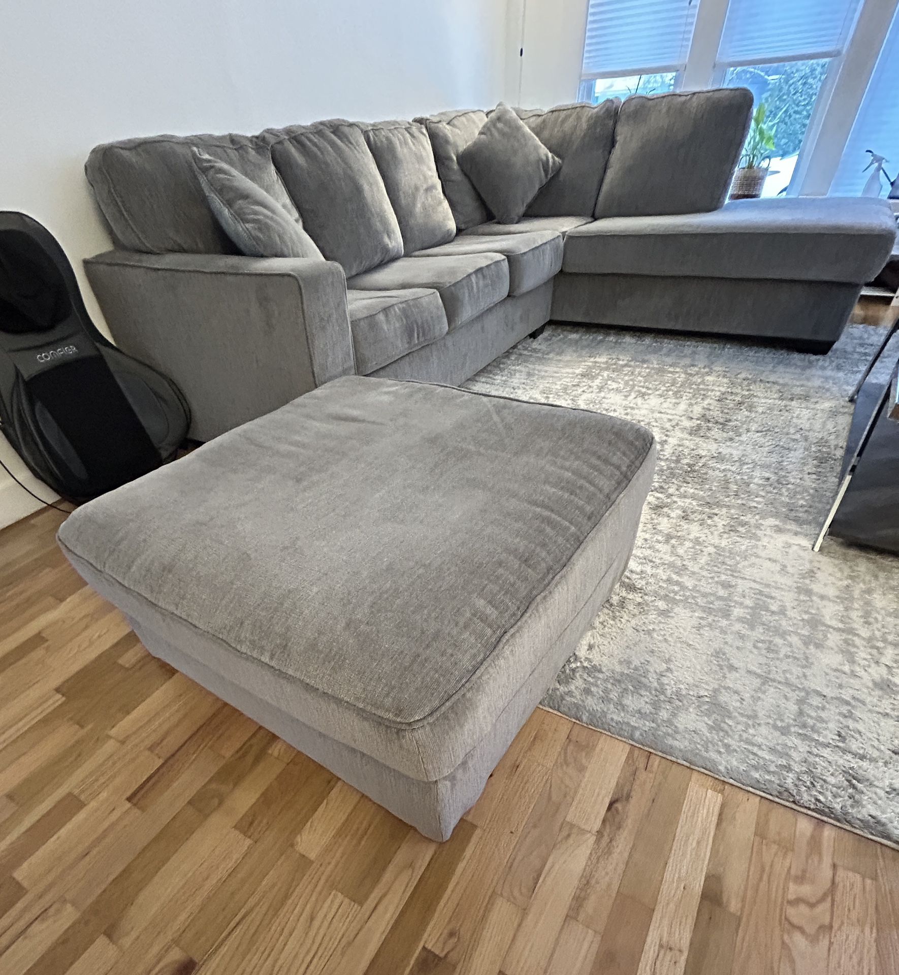 ACCENT OTTOMAN-ALTARI ALLOY for Sale in Kirkland, WA - OfferUp