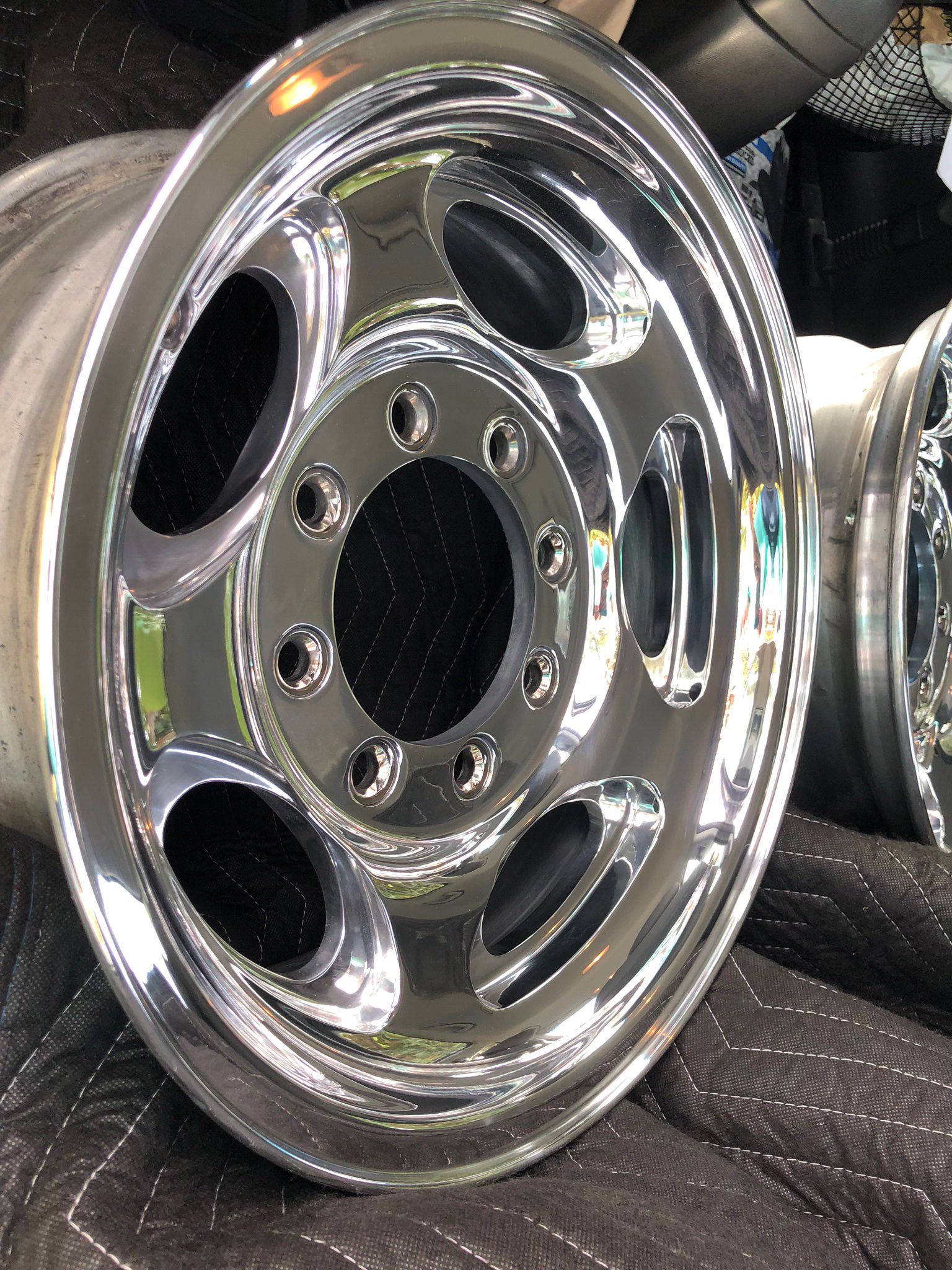 Ford Econoline Van 16 Forged Alloy Rims 8 Lug 6 5 Inch Bolt Pattern Ford Econoline Van 16 Forged Alloy Rims 8 Lug 6 5 Inch Bolt Pattern