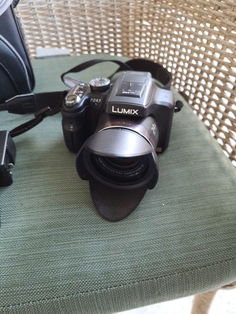 Lumix Camera for Sale in Houston, TX - OfferUp