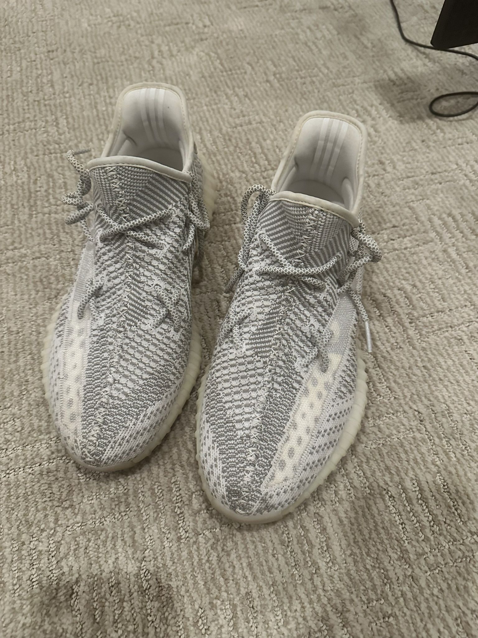 Yeezy Boost 350 V2 Static Non-reflective for Sale in Rancho Cordova, CA ...