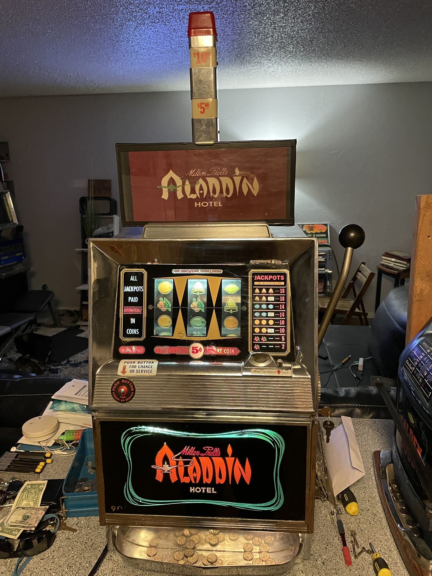 Mills Aladdin Slot Machine for Sale in Las Vegas, NV - OfferUp