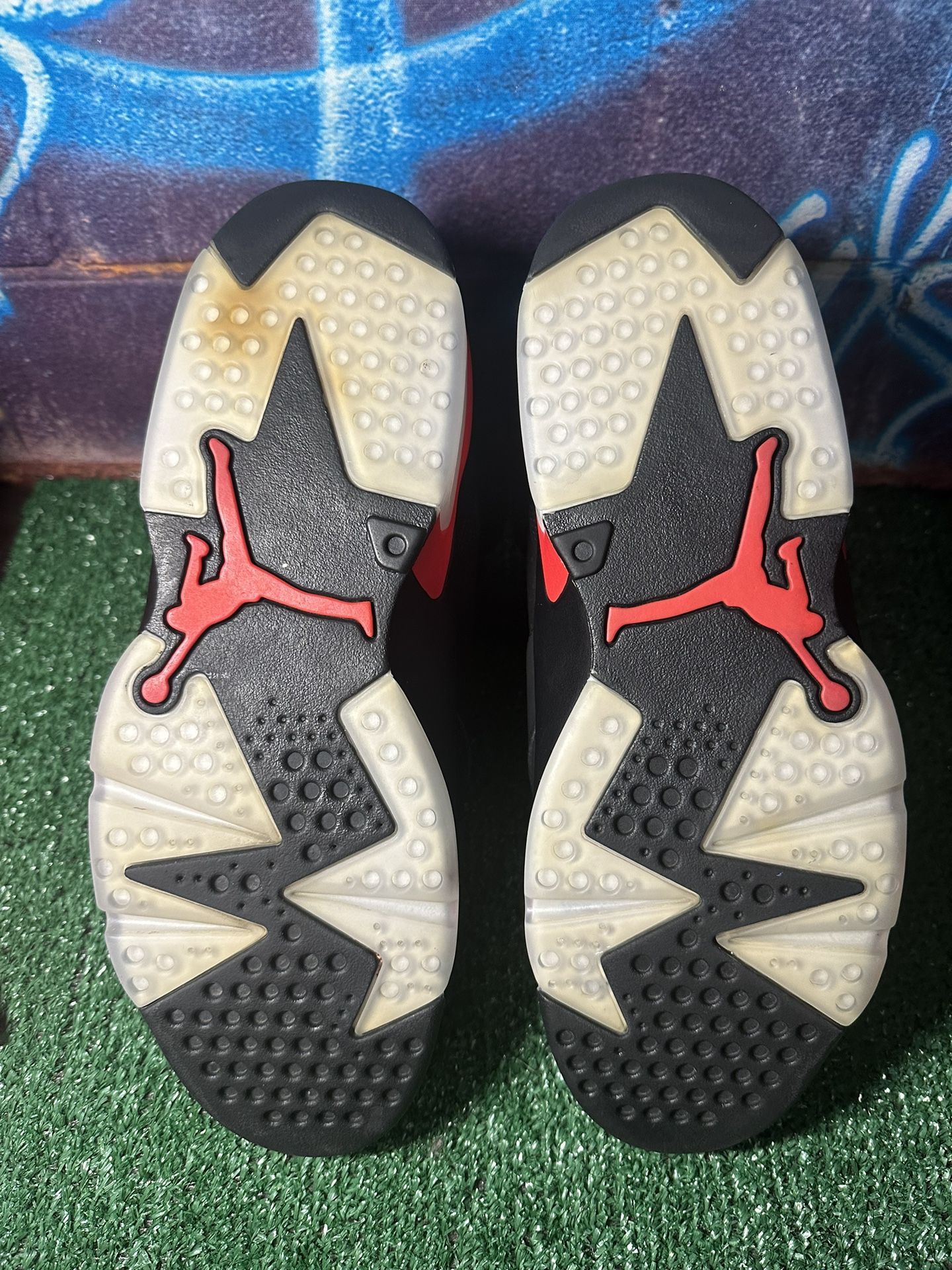 Jordan 6 Retro Black Infrared 10.5 M Worn for Sale in Merriam, KS - OfferUp