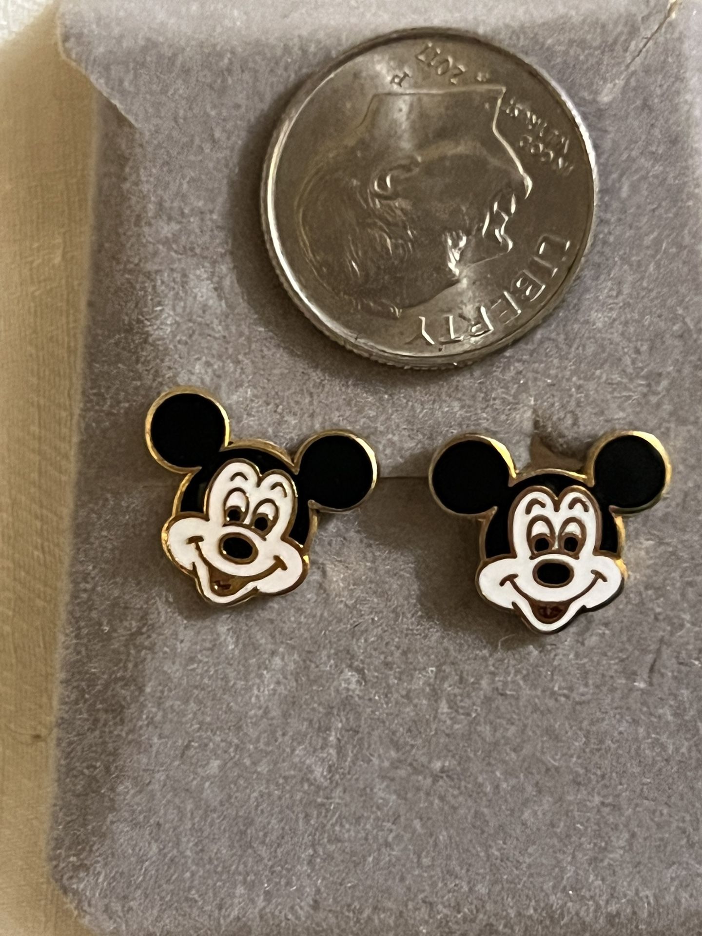 Vintage Disney Mickey Mouse Enamel‎ Stud Earrings for Sale in San Diego ...