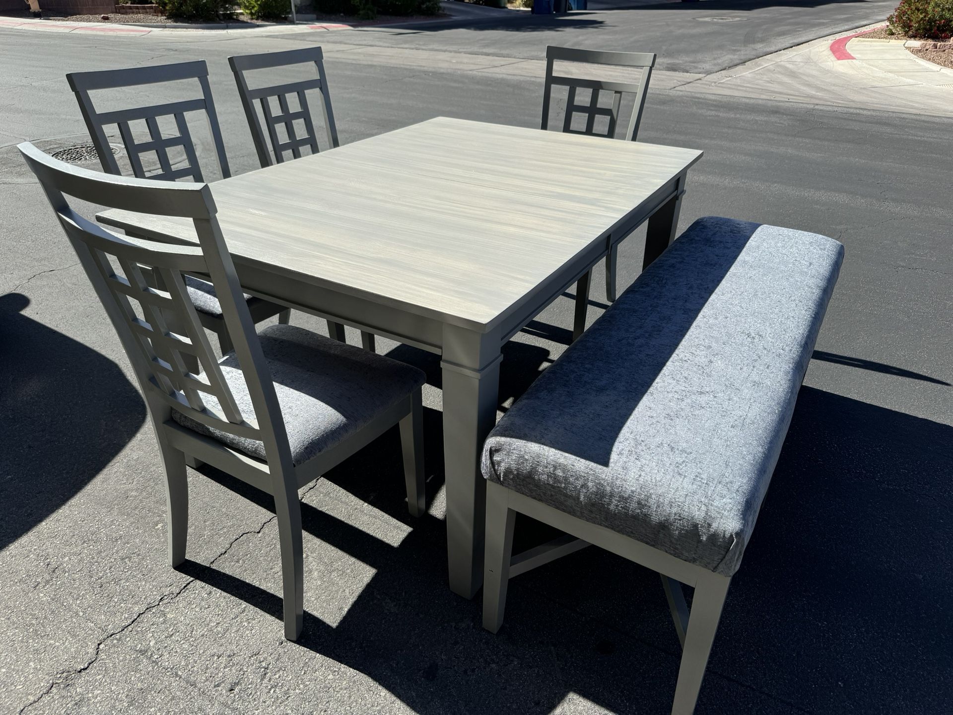 Free Delivery* Beautiful Light Gray Dining Room Set W/ Extendable Table ...