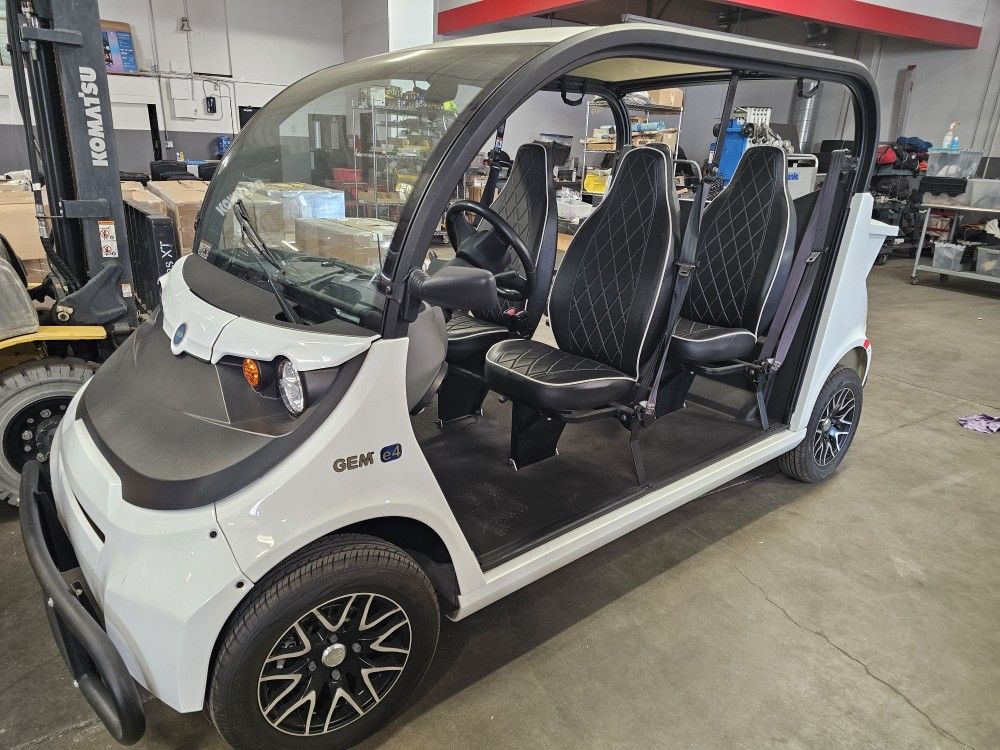 GEM Golf Cart E4 2017 for Sale in Anaheim, CA - OfferUp
