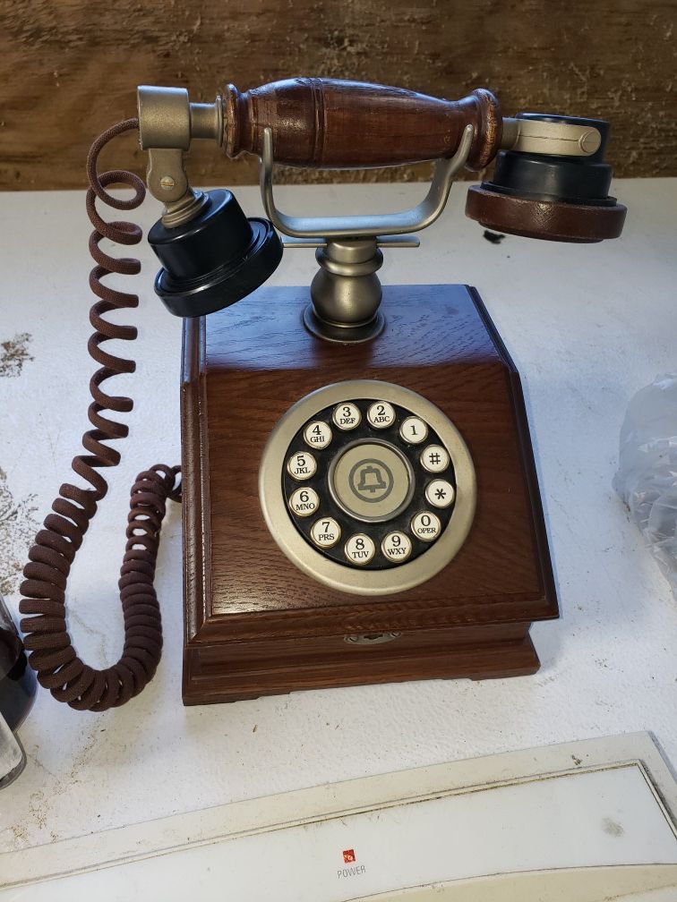 80s replica vintage style phones for Sale in Duvall, WA - OfferUp