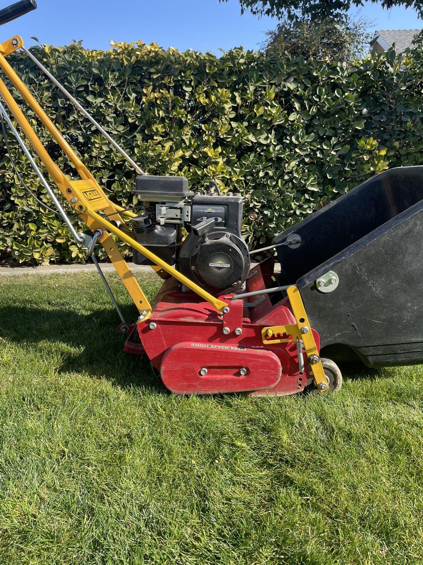 Mclane Front Throw Mower for Sale in Bakersfield, CA - OfferUp