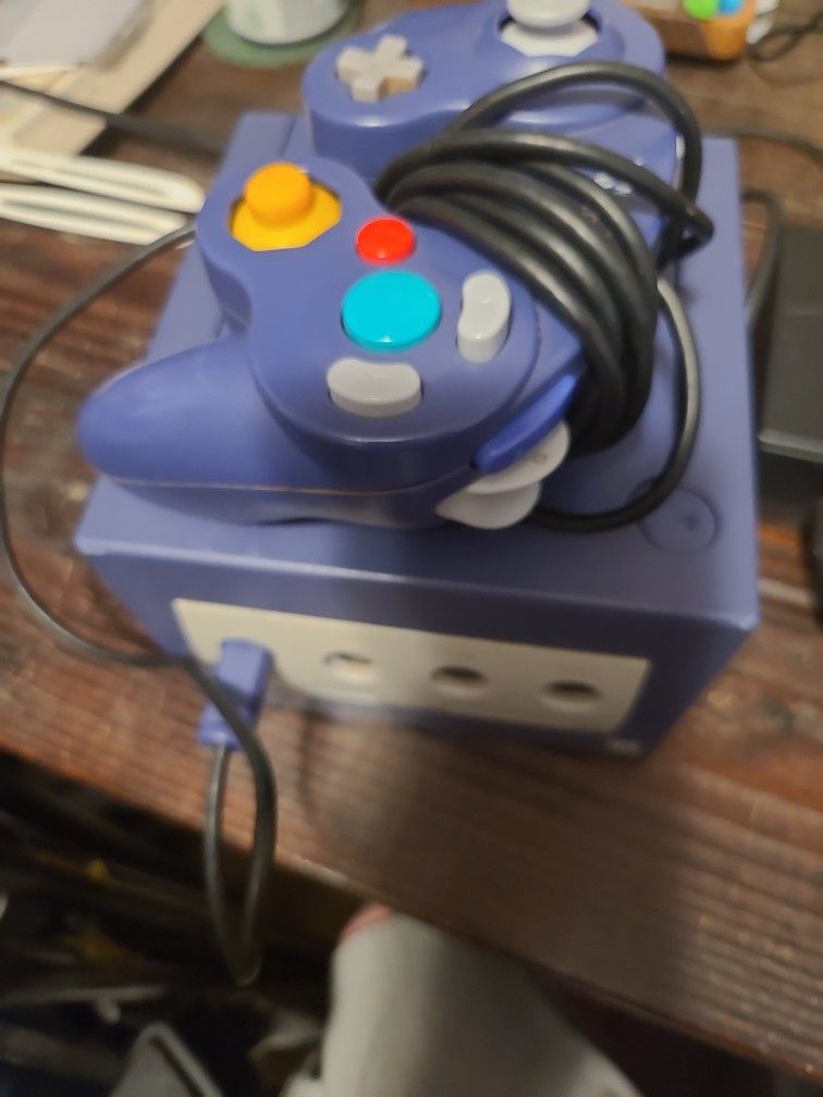 Nintendo Gamecube Purple for Sale in Merced, CA - OfferUp