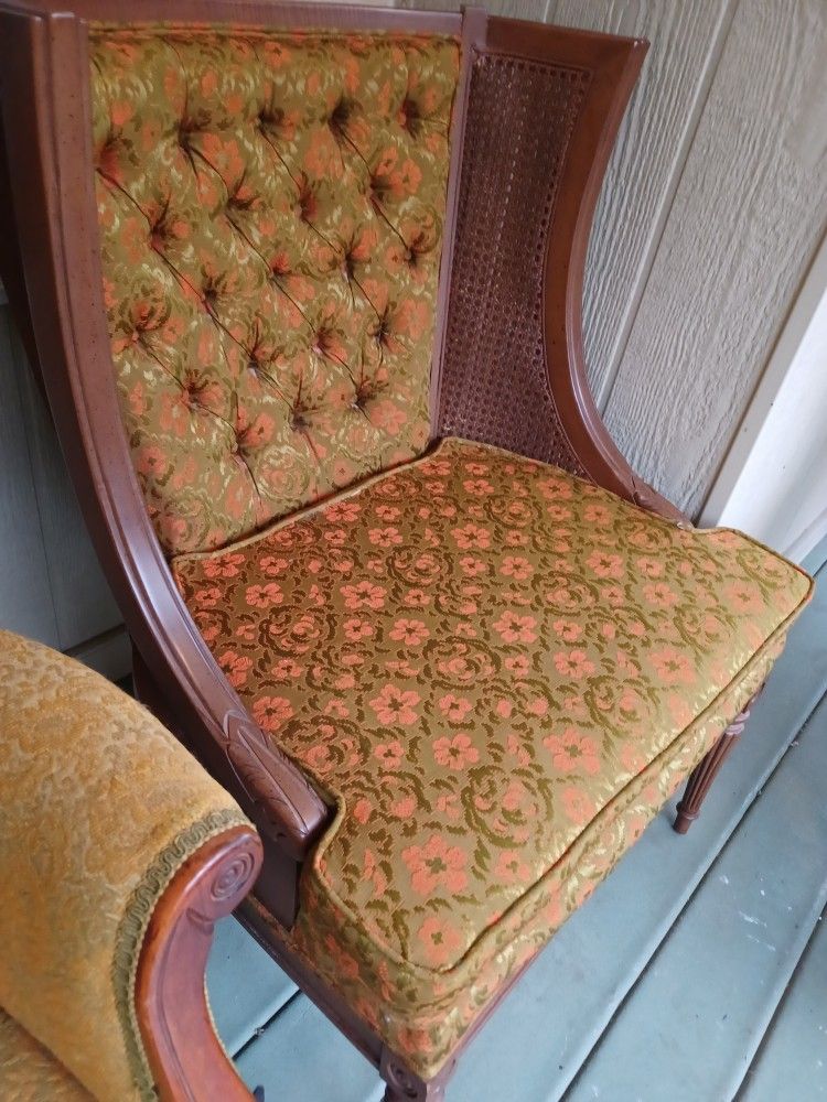 Mcm Tufted Cain Chair for Sale in Concord Farr, TN - OfferUp