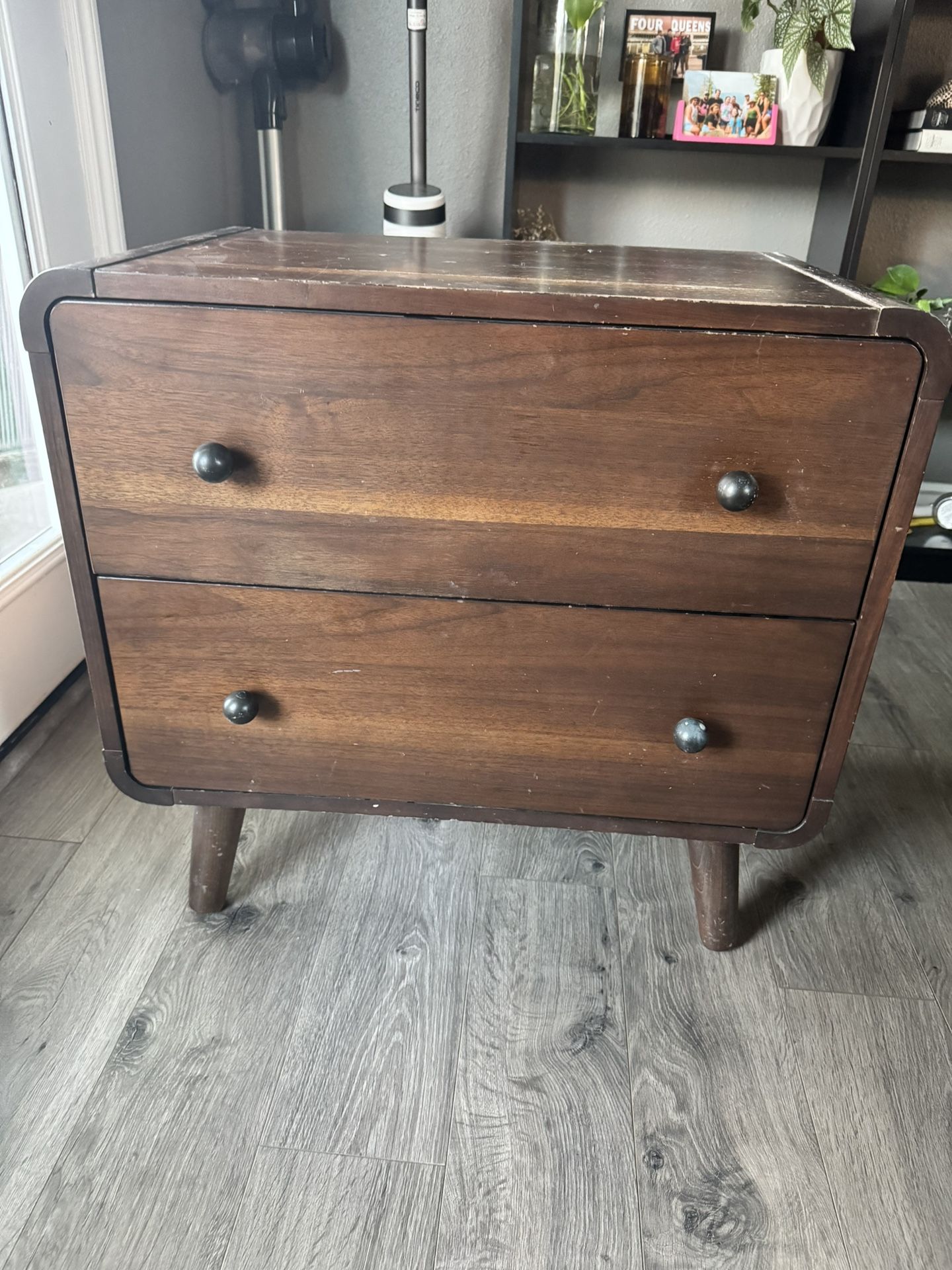 Dark Wood Bed Side Dresser for Sale in Las Vegas, NV - OfferUp