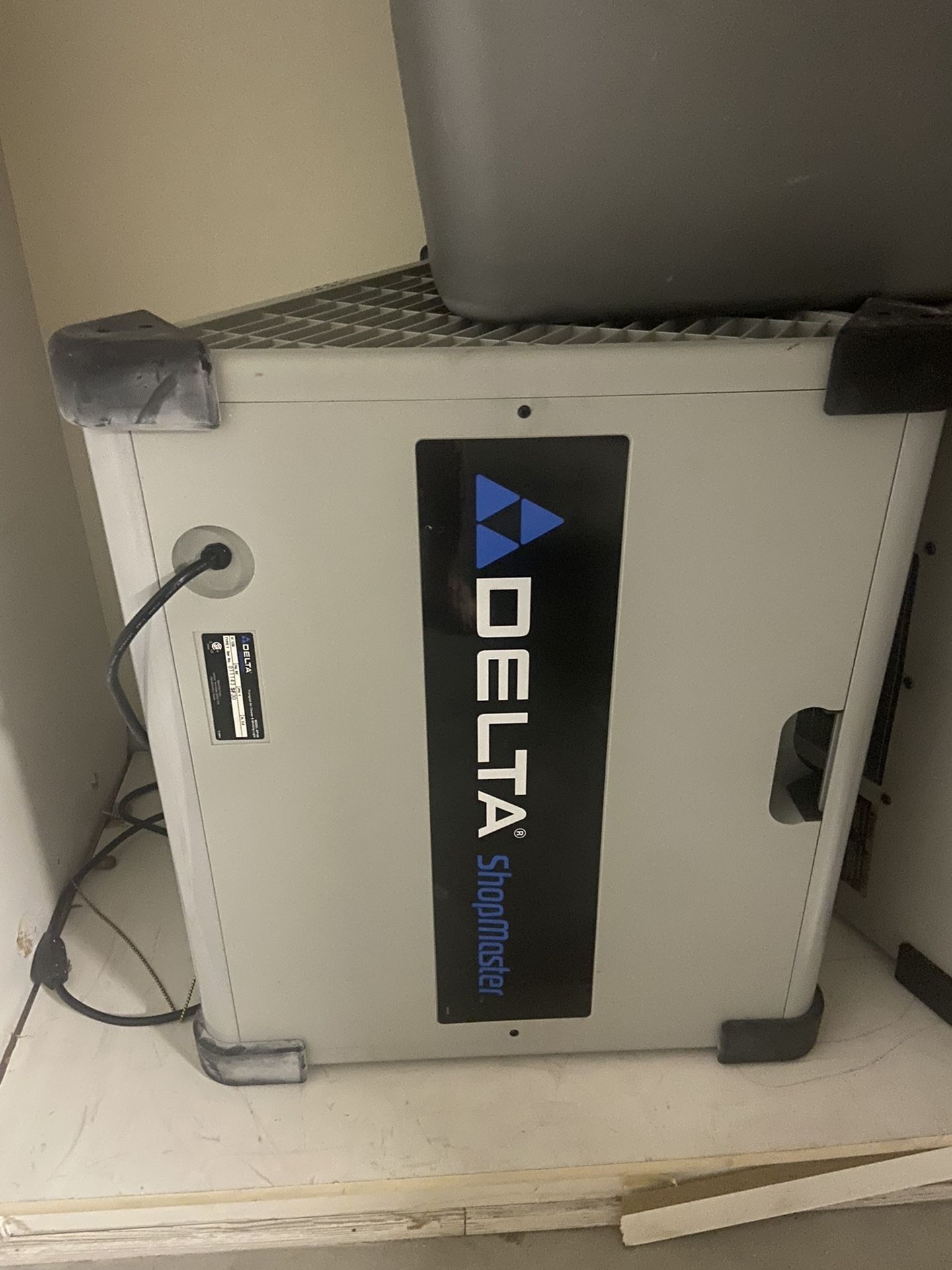 Delta Shop Master Triangle Air Cleaners for Sale in Las Vegas, NV - OfferUp