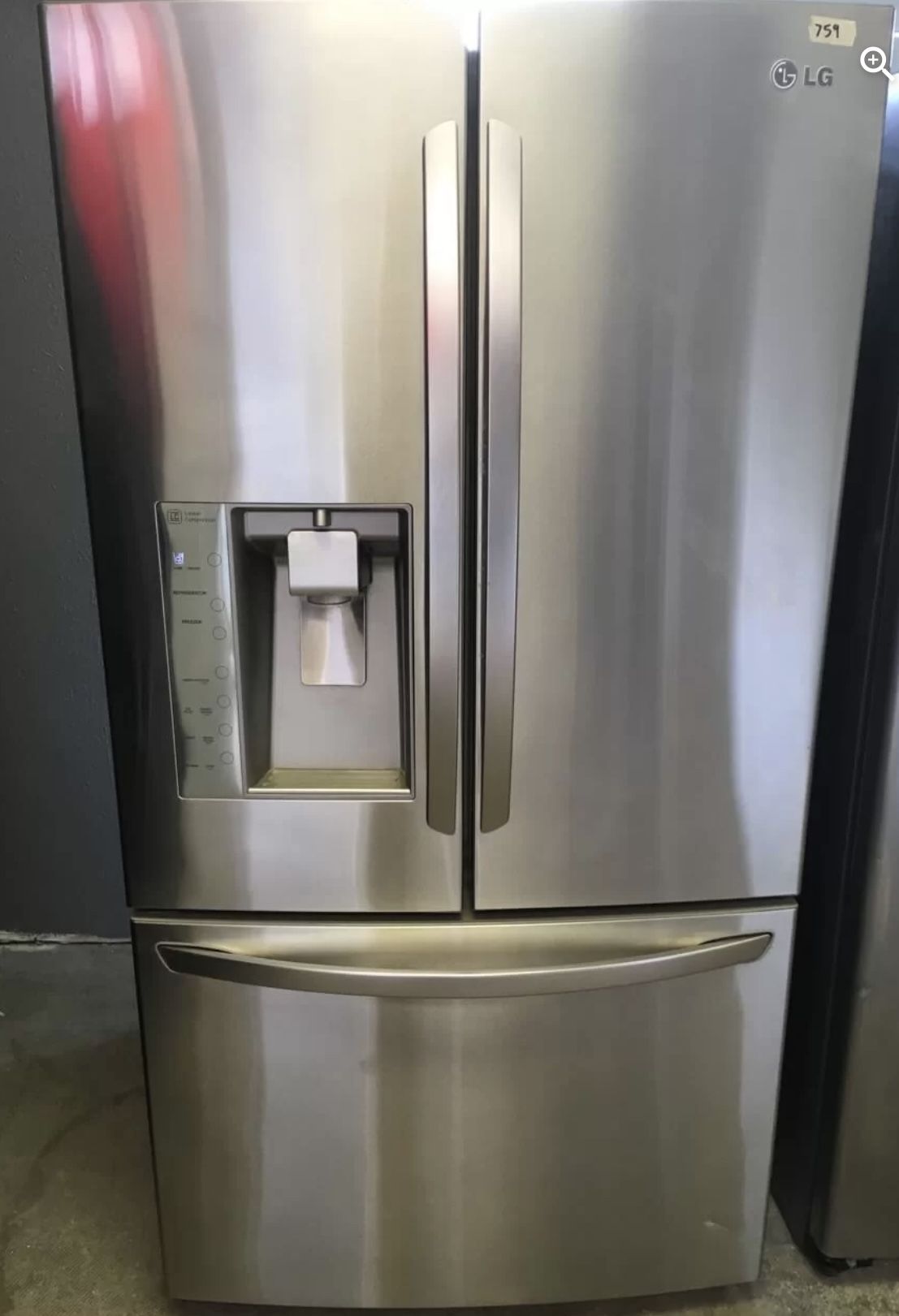 Must Sell !!!! LG Stainless Steel Refrigerator for Sale in San Bernardino, CA - OfferUp