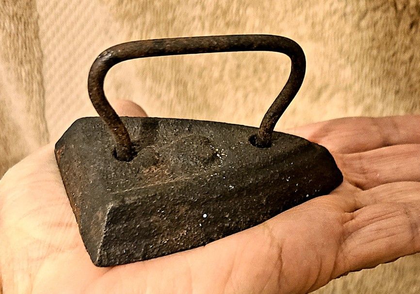 Irons Mini Cast Irons Multiple Uses 7 Irons Total for Sale in Brandon ...