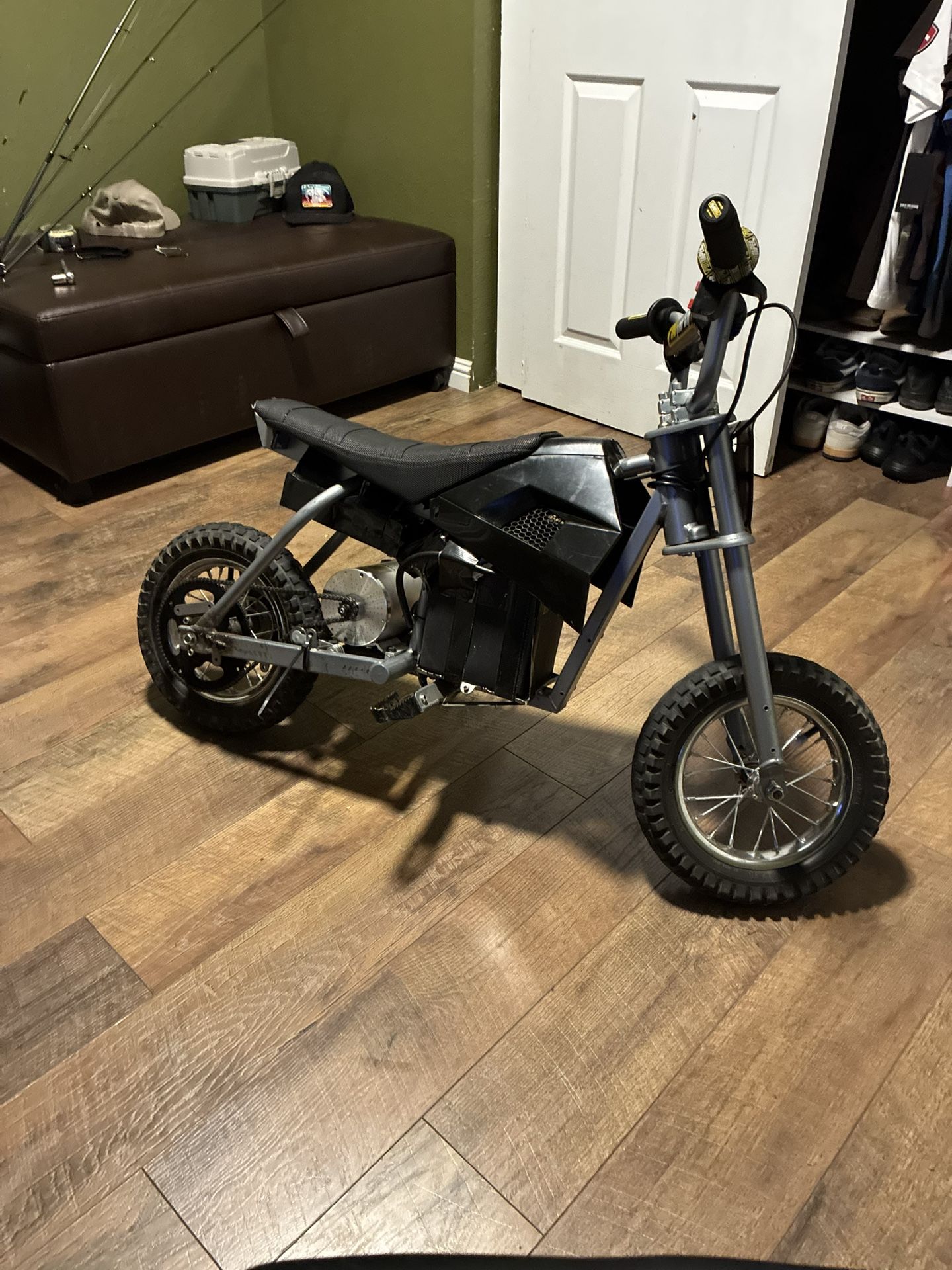 Modded Razor Mx350 for Sale in Moreno Valley, CA - OfferUp