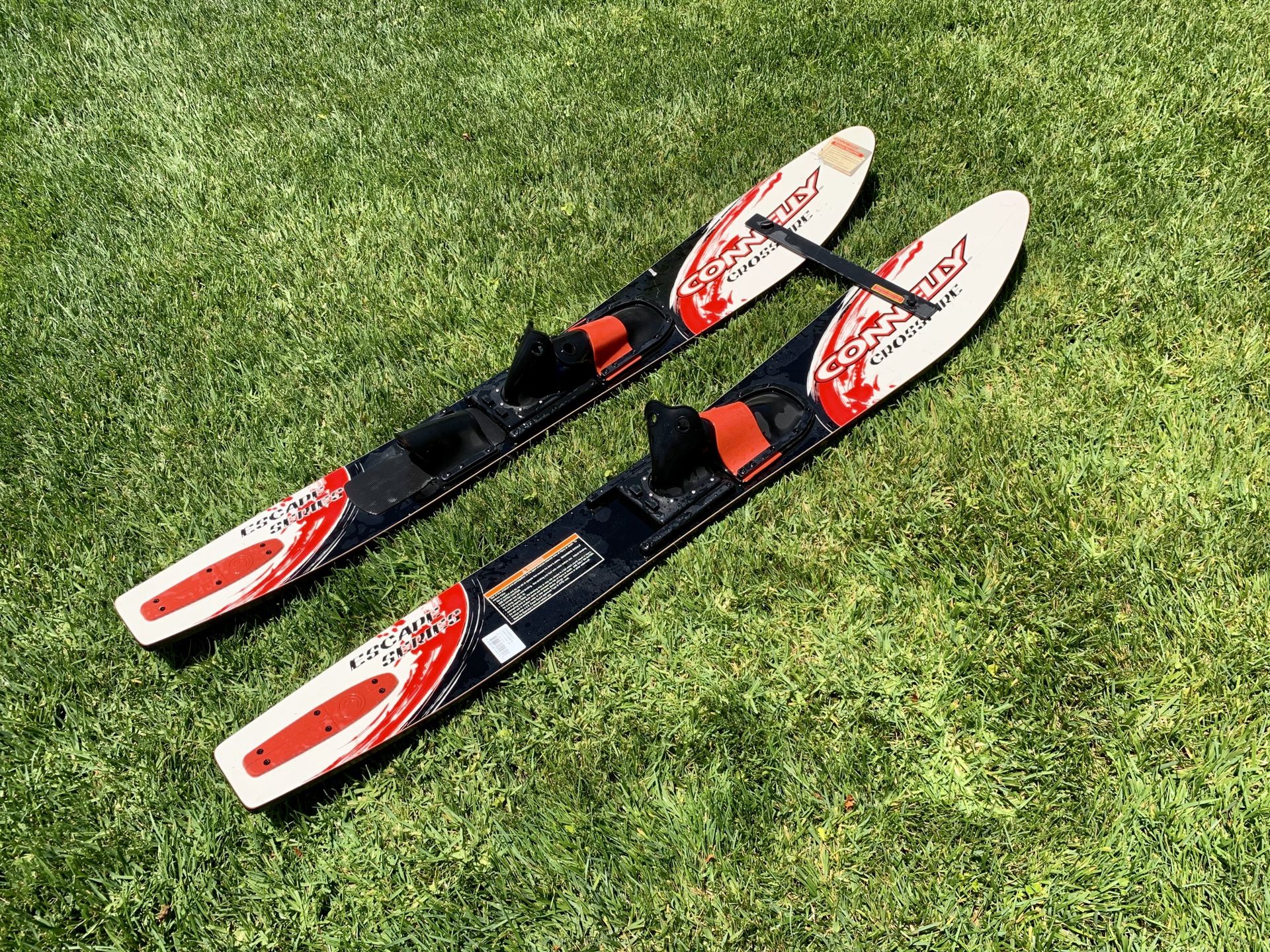 Connelly adult water skis - double / single or trainer for Sale in ...