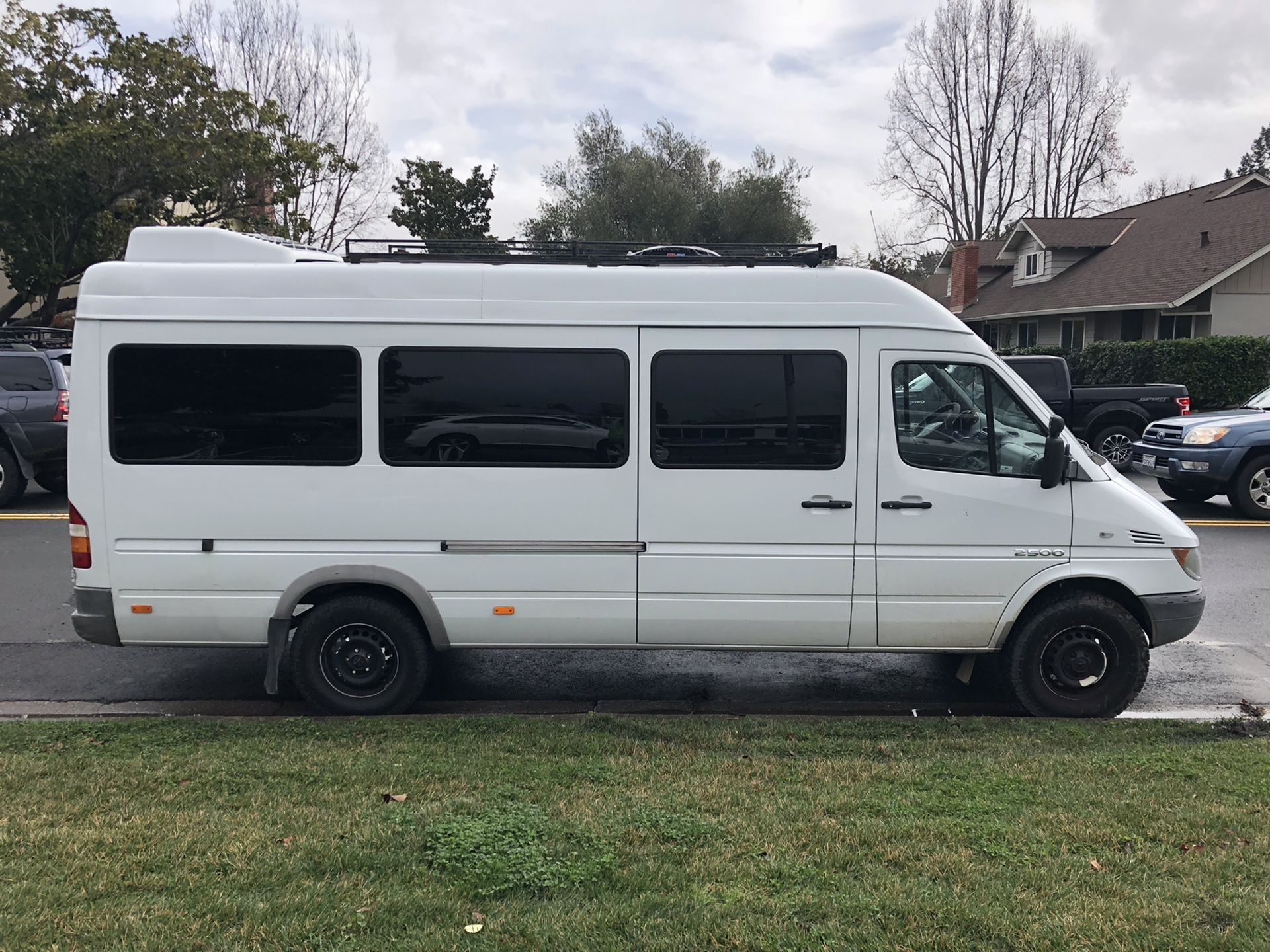 2004 Dodge Sprinter for Sale in Fawnskin, CA - OfferUp