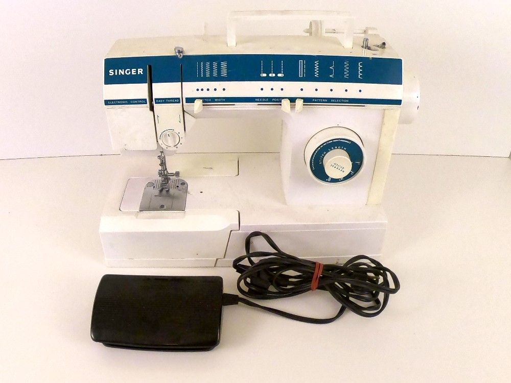 Vintage Singer 621B Sewing Machine. (PARTS ONLY) for Sale in Parma, OH ...