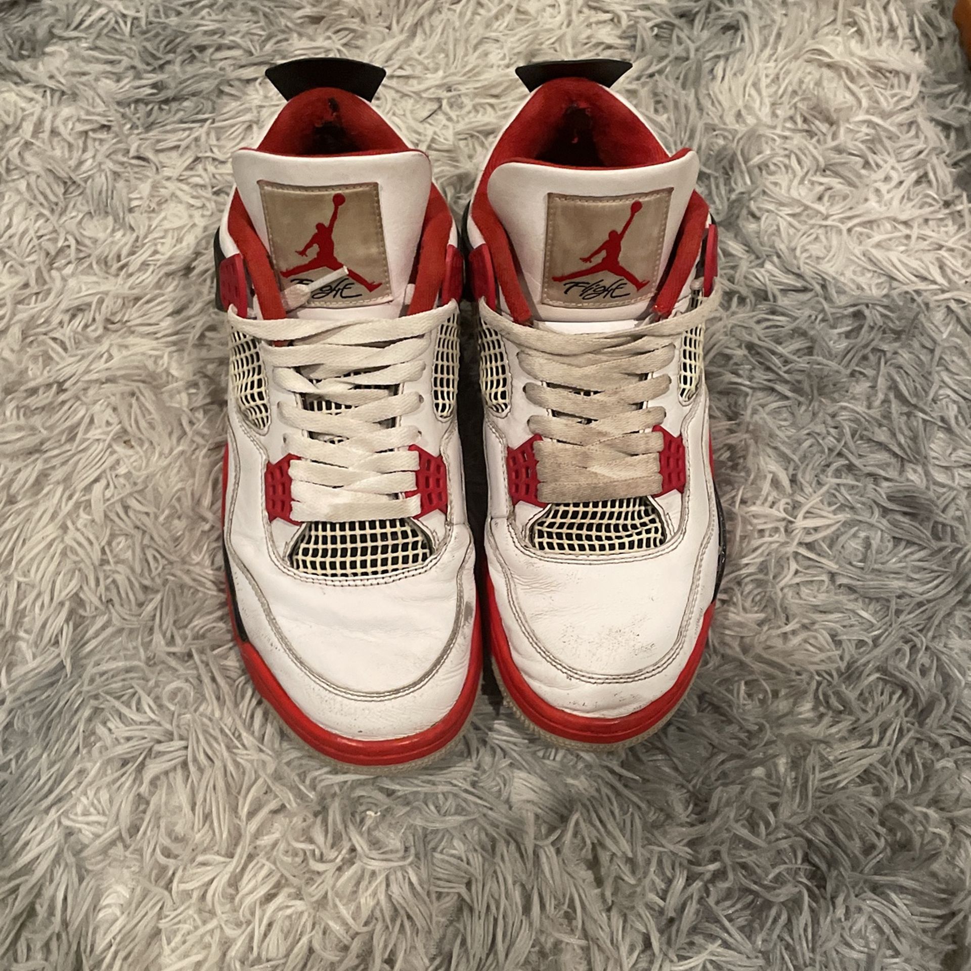 JORDAN 4 FIRE RED for Sale in Oakland Park, FL - OfferUp