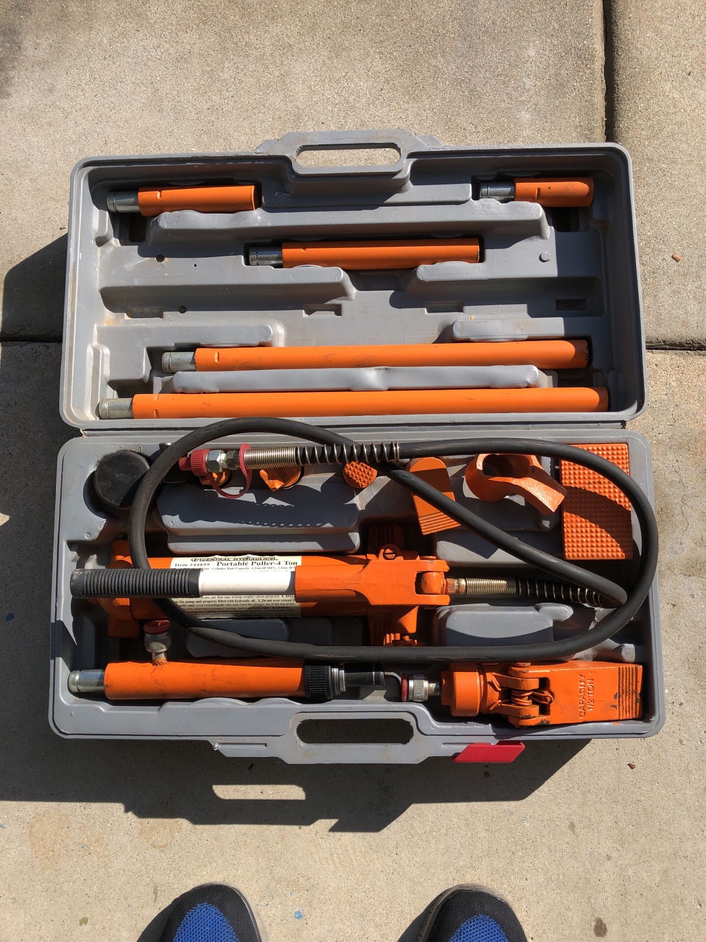 Central Hydraulics S-32746 Portable Puller Power Hydraulic Body Frame ...