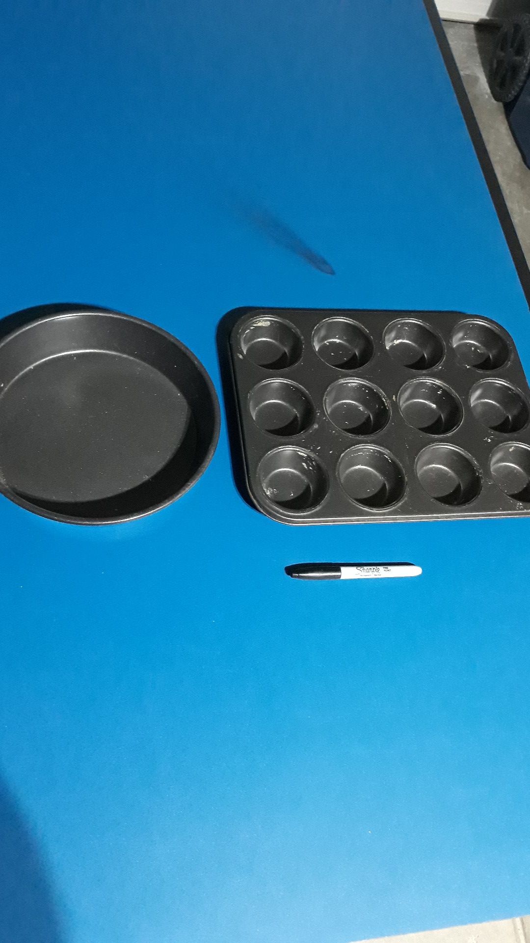 Teflon baking pans for Sale in Las Vegas, NV - OfferUp