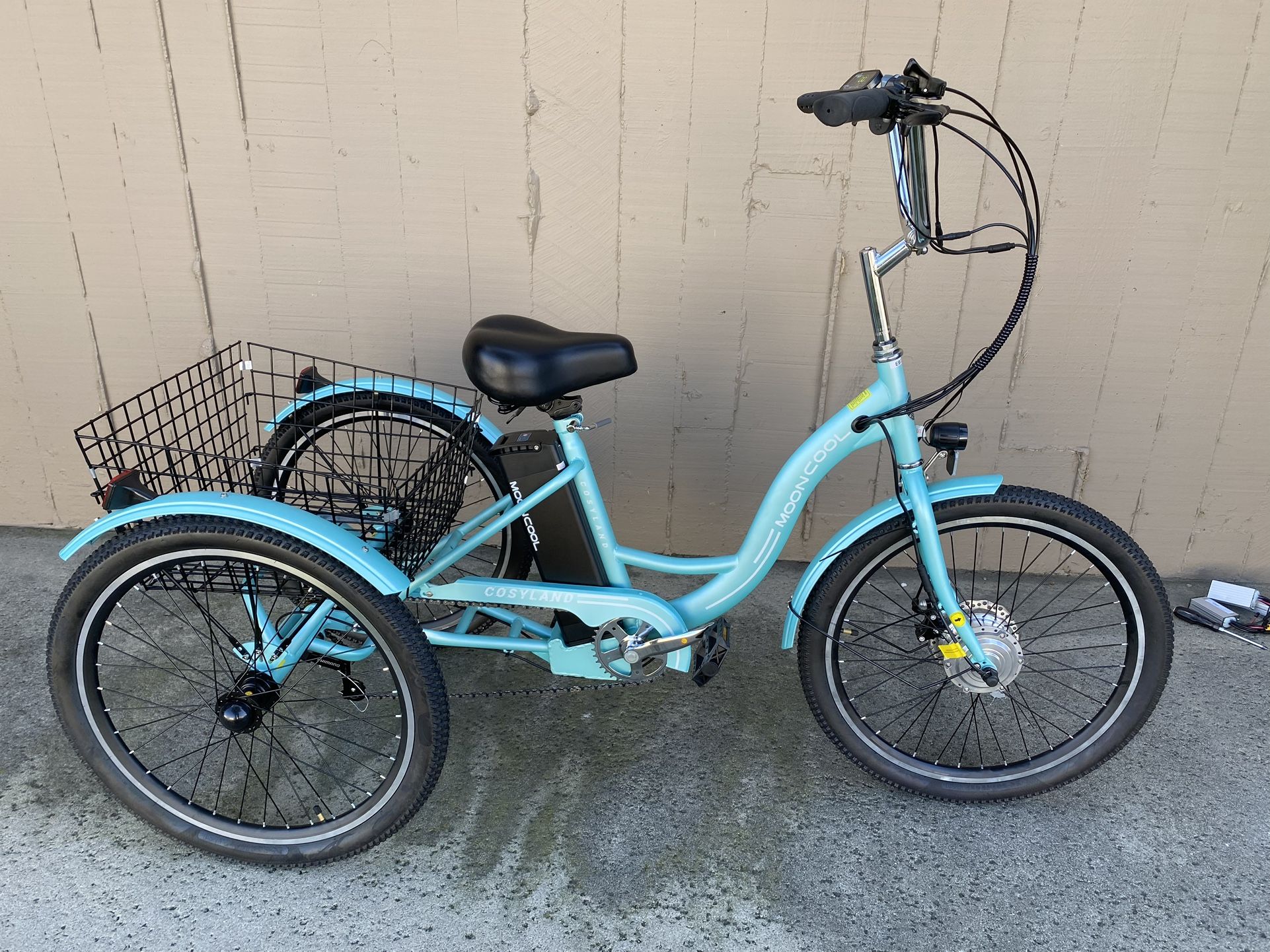 Mooncool Electric Tricycle MC-350 for Sale in Covina, CA - OfferUp