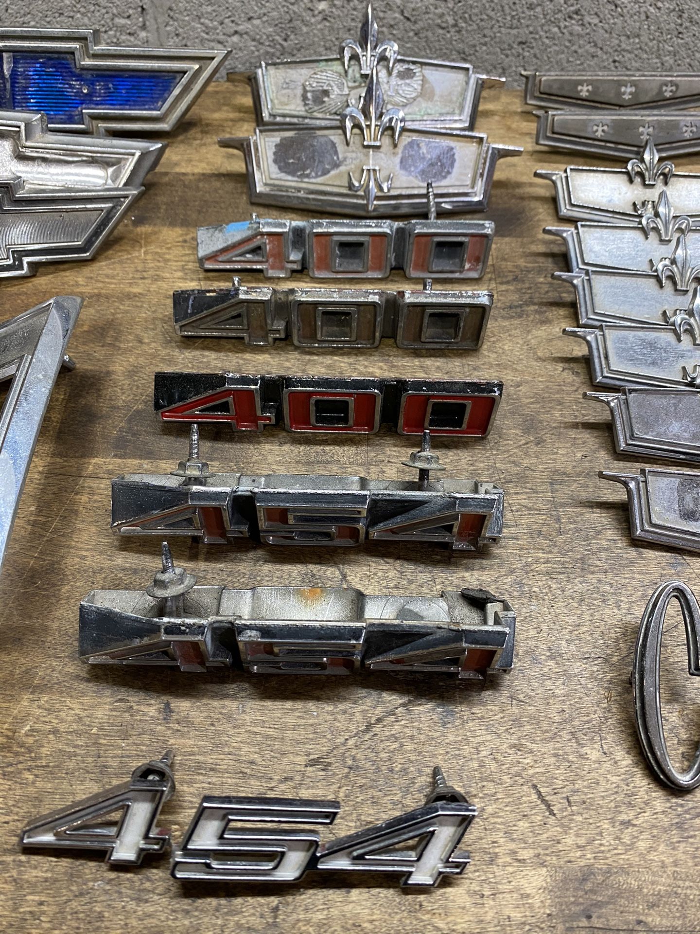 1971 - 1976 CHEVROLET IMPALA CAPRICE EMBLEMS DONK for Sale in Hialeah ...