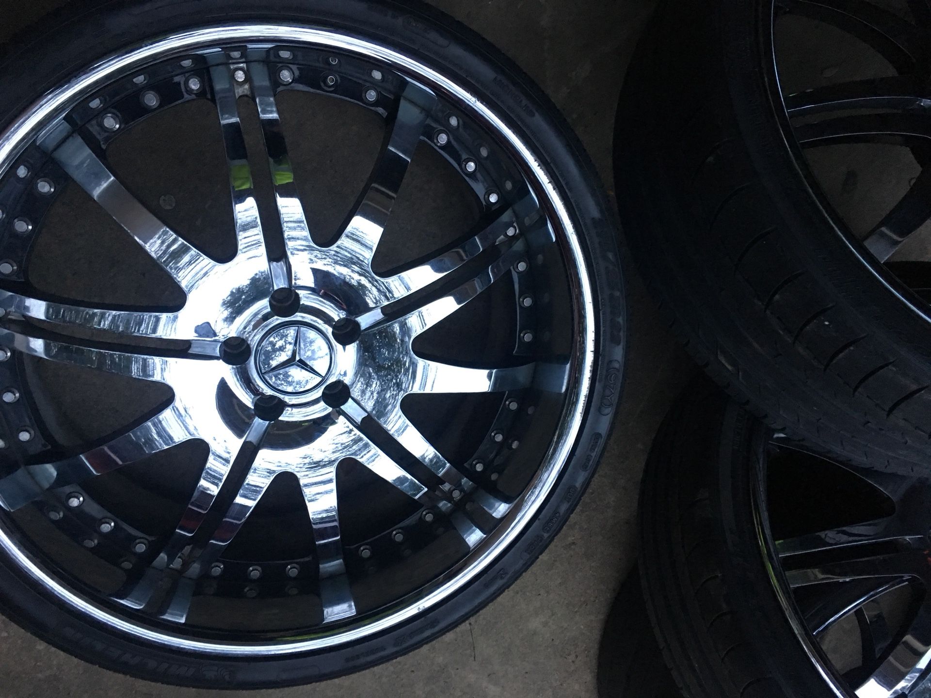 2 piece Asanti staggered 22’ inch chrome rims for Sale in Houston, TX ...