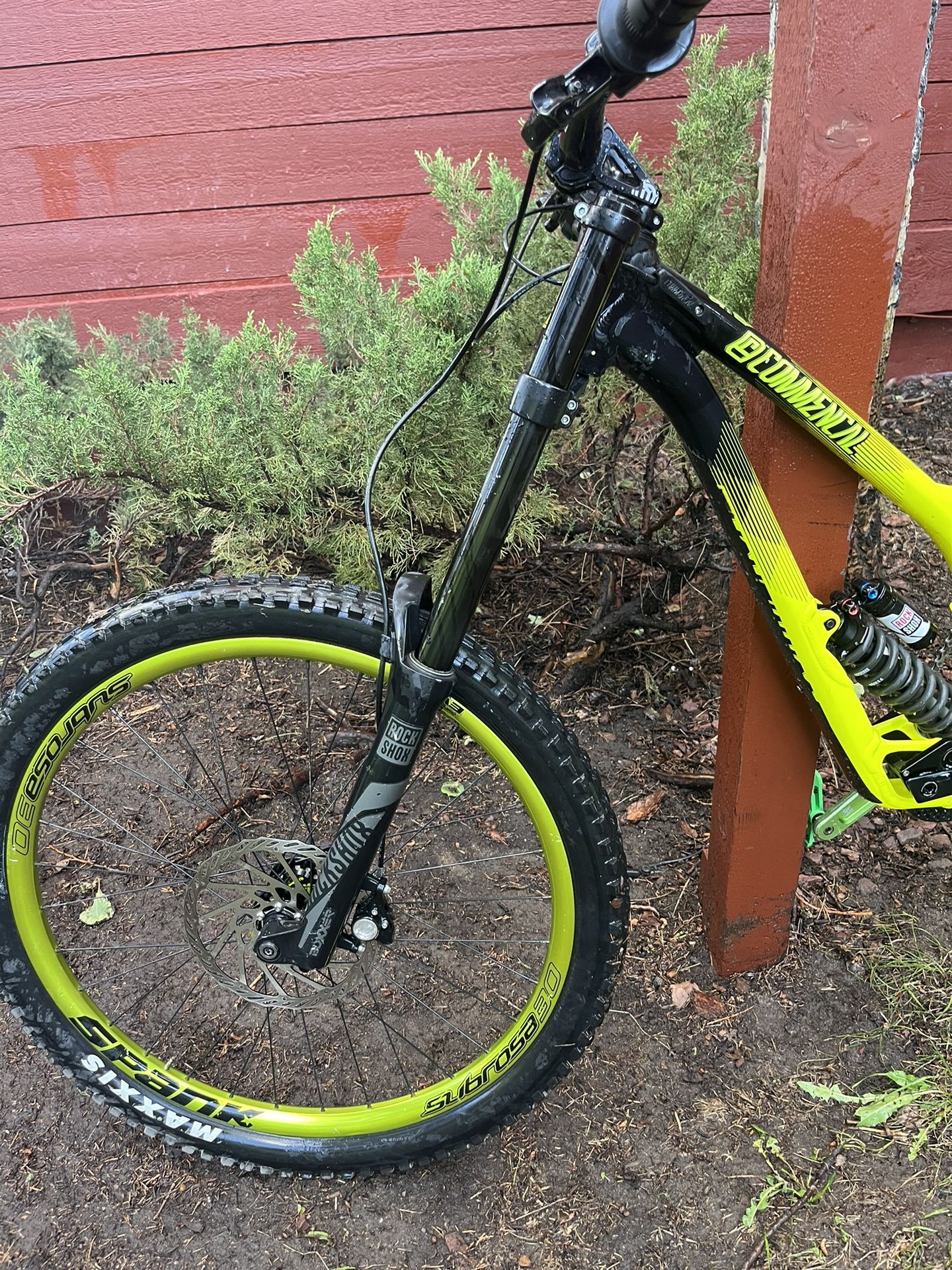 2018 Commencal Supreme Downhill Mountain Bike V4.2 for Sale in San Juan ...