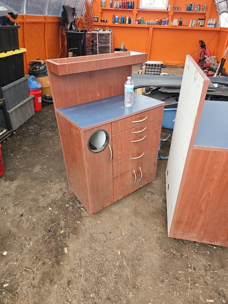 Work Bench Craft Table for Sale in Vancouver, WA - OfferUp